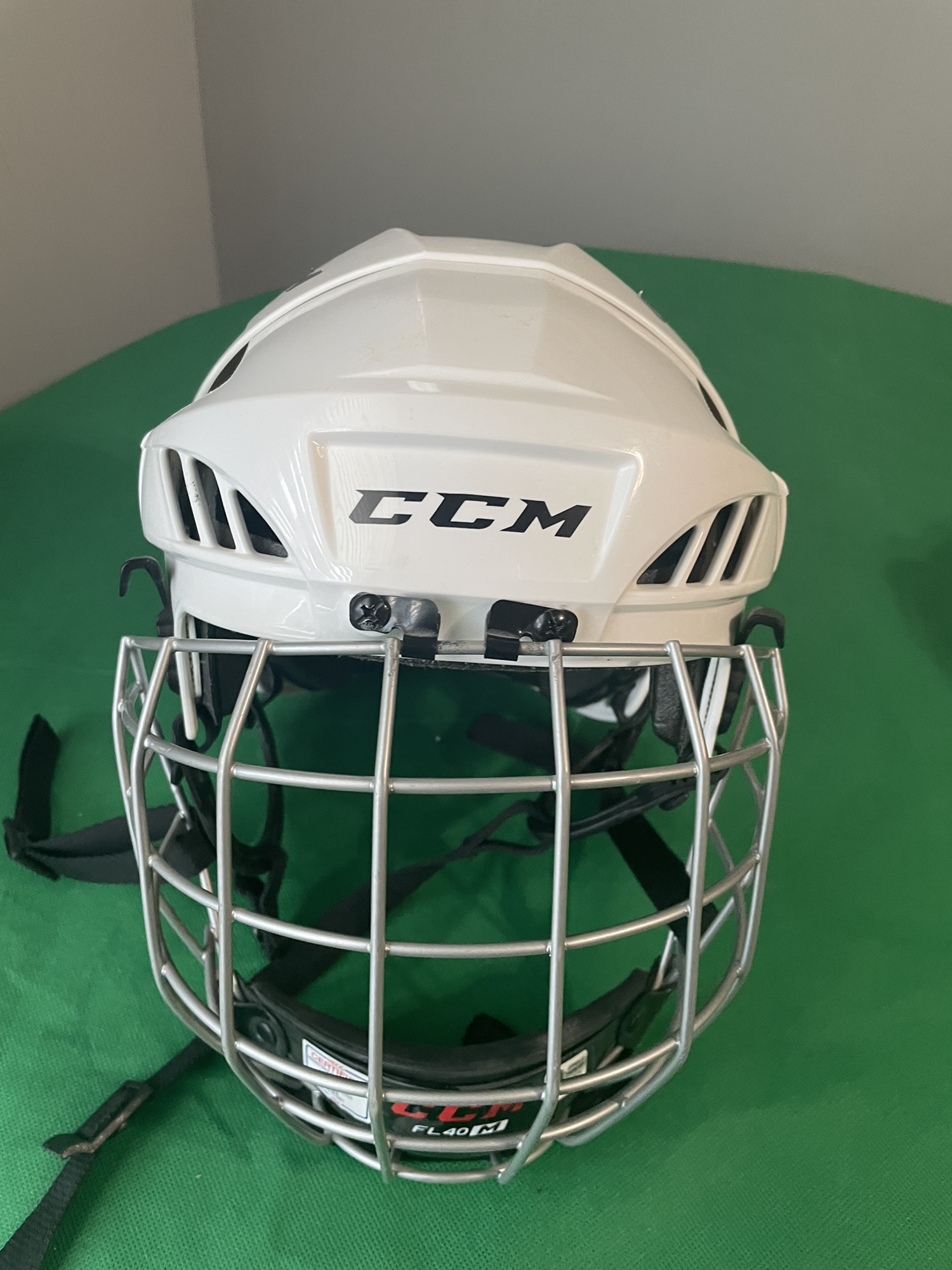 New CCM medium FL40 hockey helmet | SidelineSwap