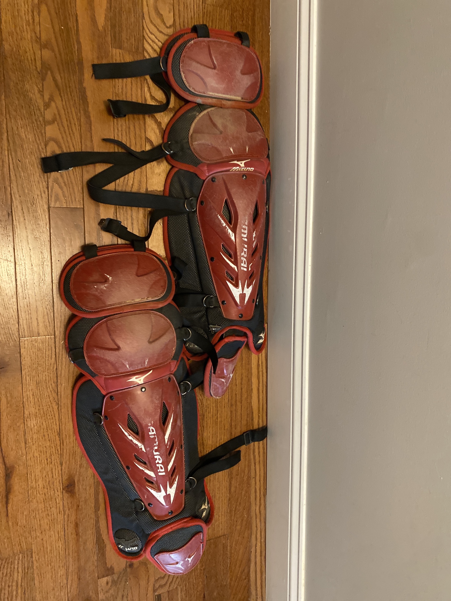 Red Mizuno Samurai Catcher's Leg Guards | SidelineSwap