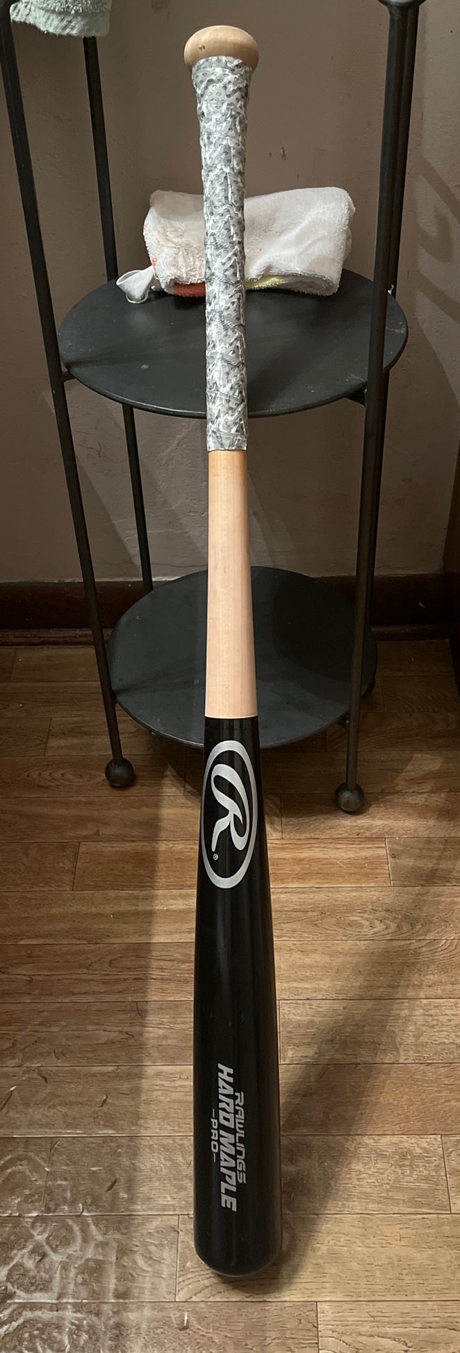 Mens rawlings hard maple wooden bat “pro” | SidelineSwap