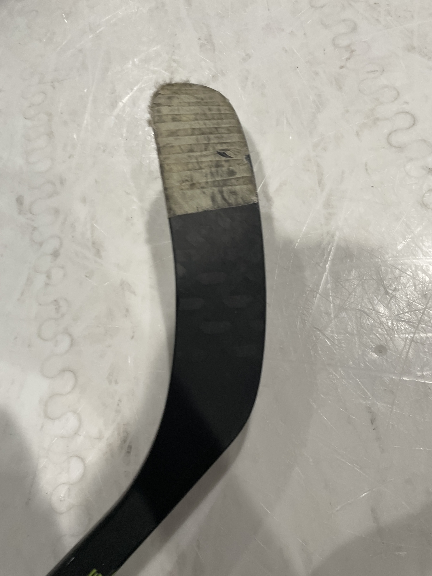 Intermediate Right Handed RibCor 40K Hockey Stick | SidelineSwap
