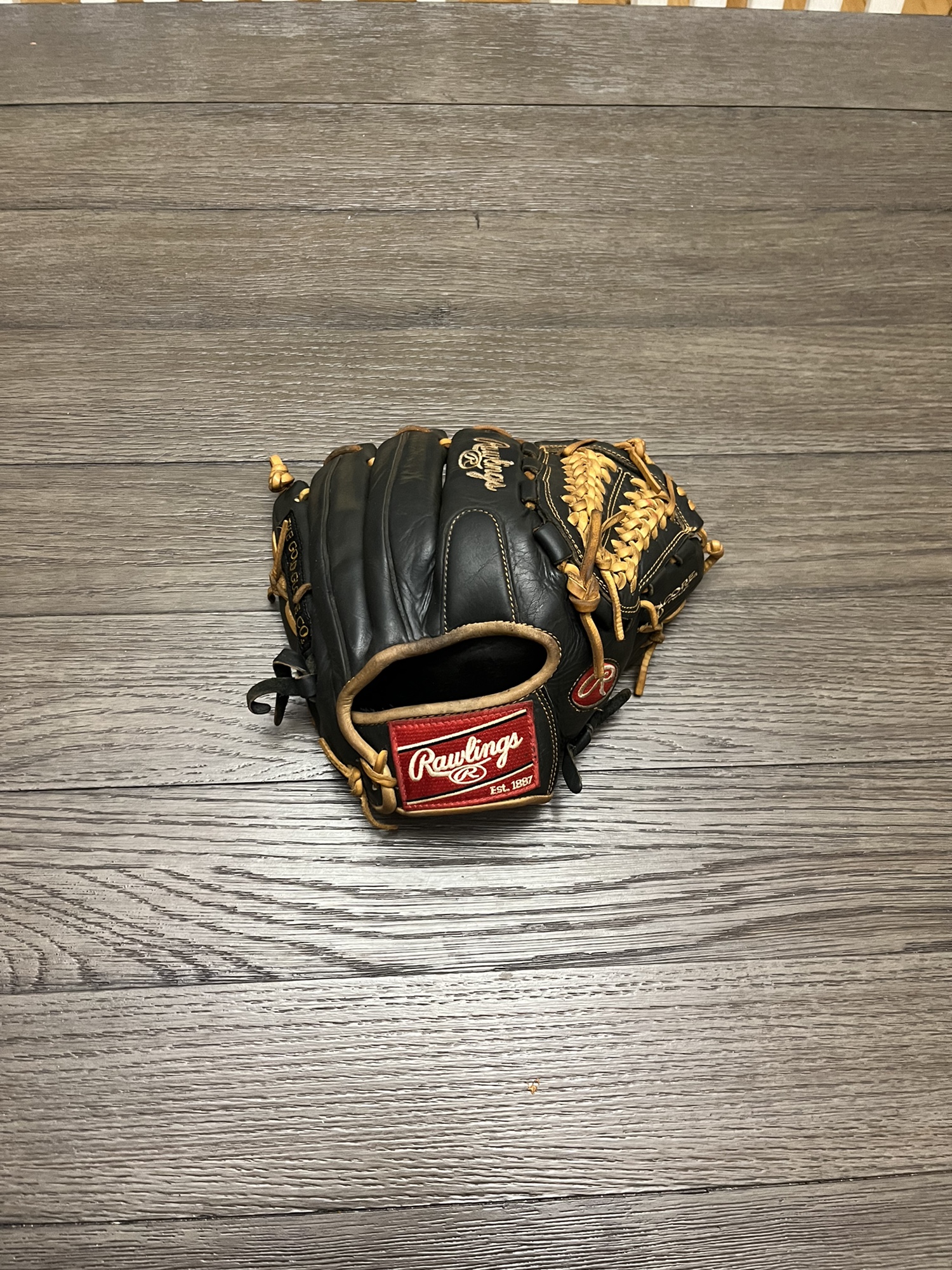 Rawlings Heart of the Hide 11.5” Trapeze | SidelineSwap
