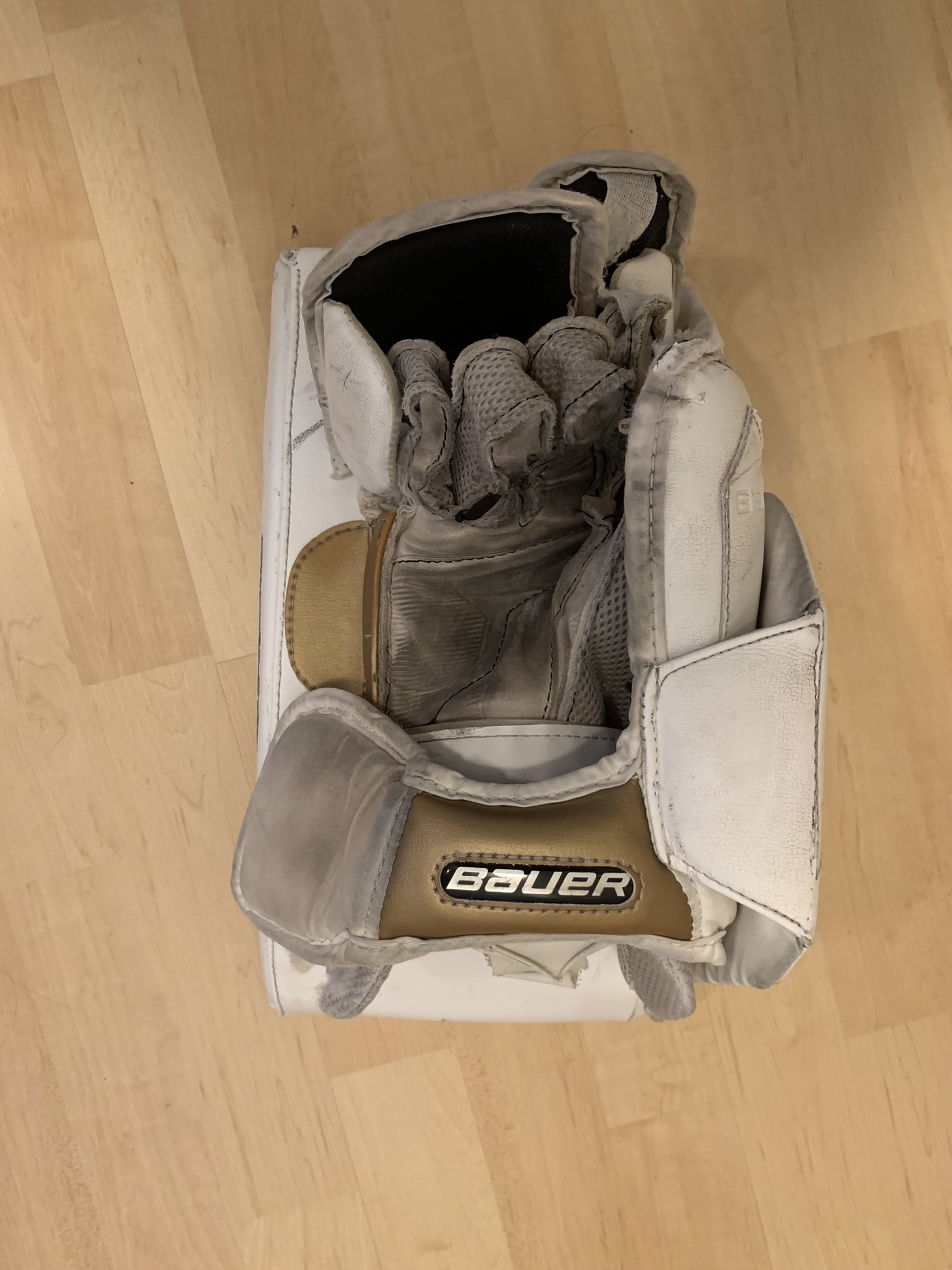 Bauer Supreme One90 Goalie Pads | SidelineSwap