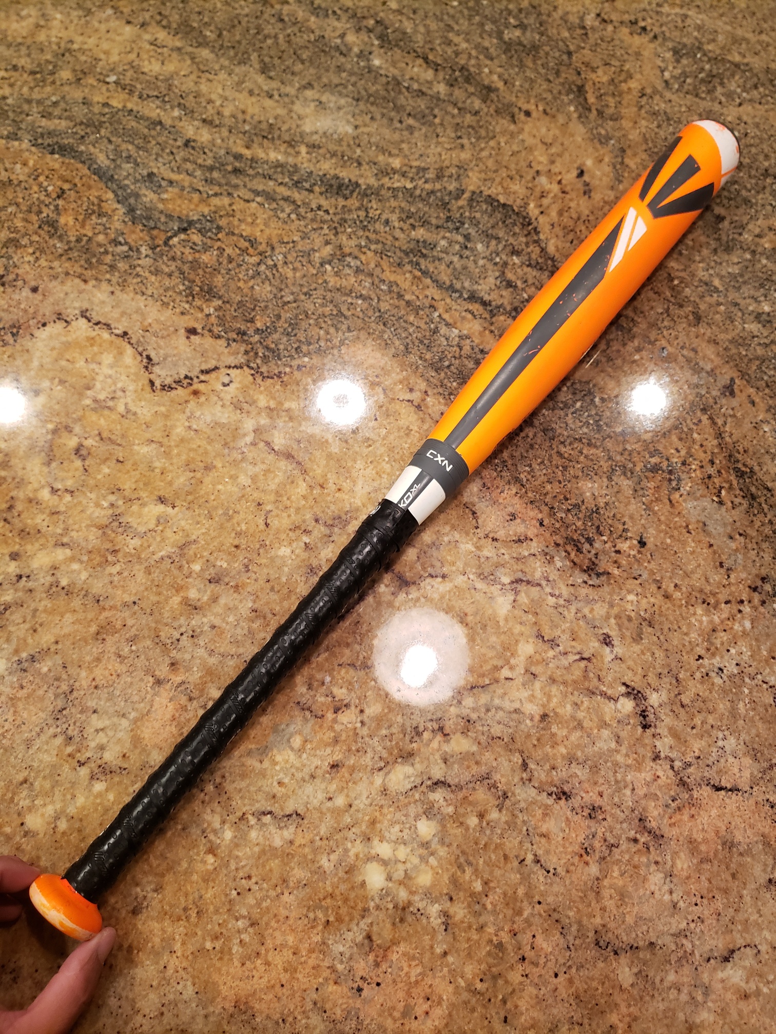 RARE SIZE ORANGE Easton Mako (-10) 29/19 | SidelineSwap