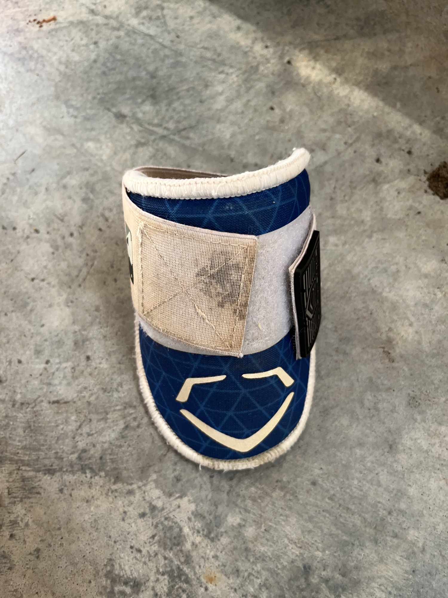 EvoSheild Blue Elbow Guard Junior | SidelineSwap