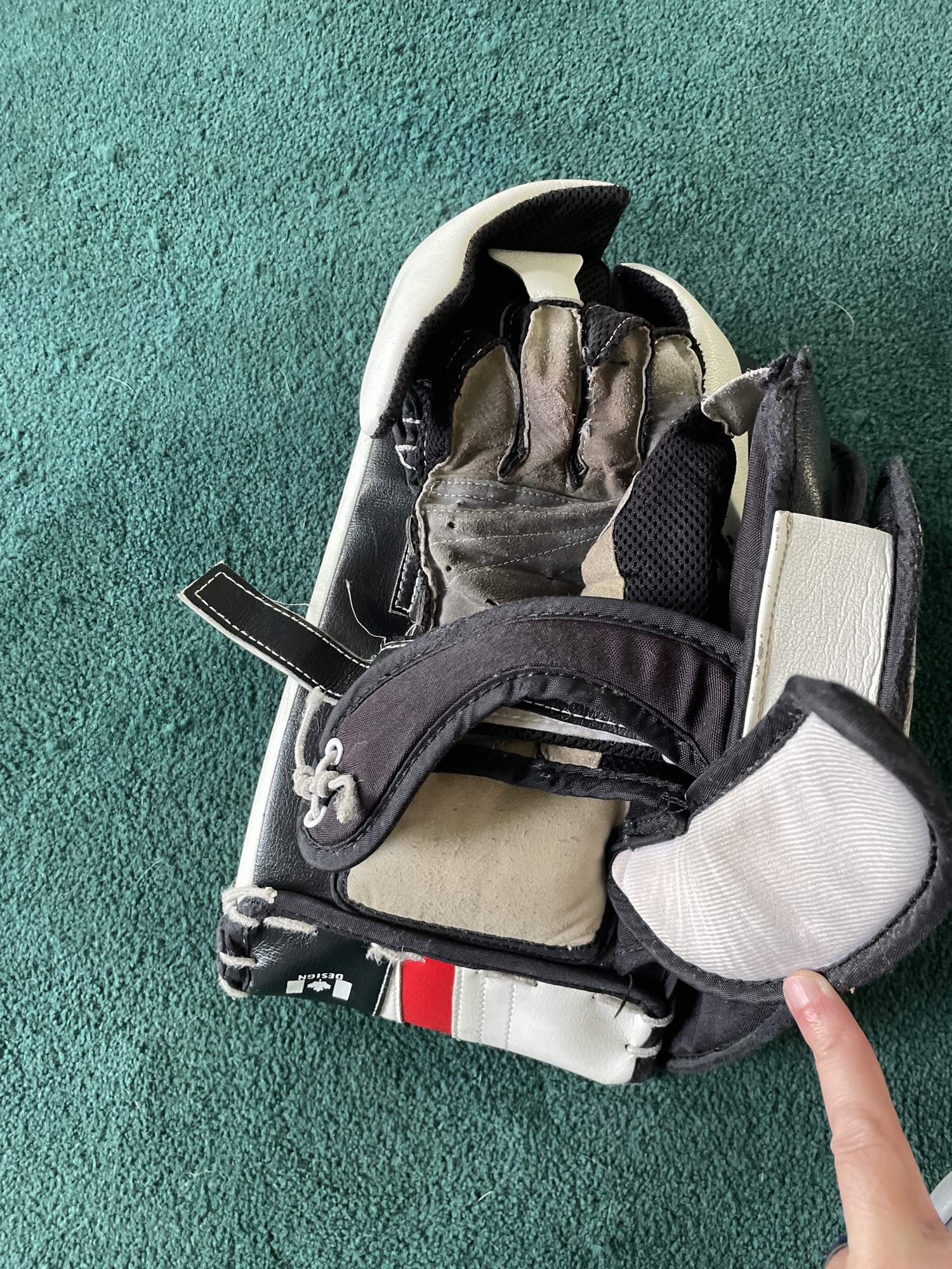 Brian sub zero 7.0 goalie blocker | SidelineSwap