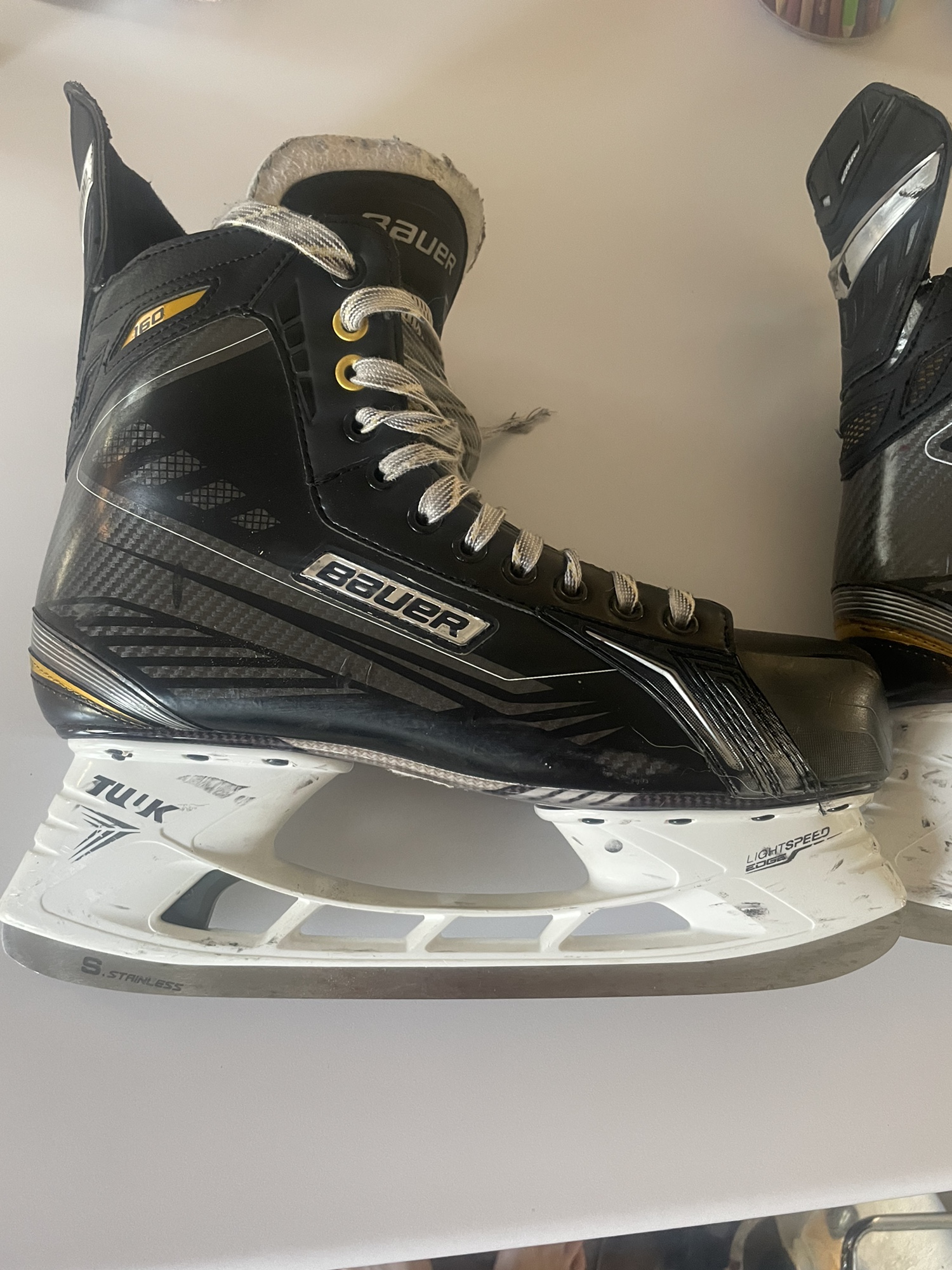 Used Bauer Extra Wide Width Size 11 Supreme 160 Hockey Skates ...