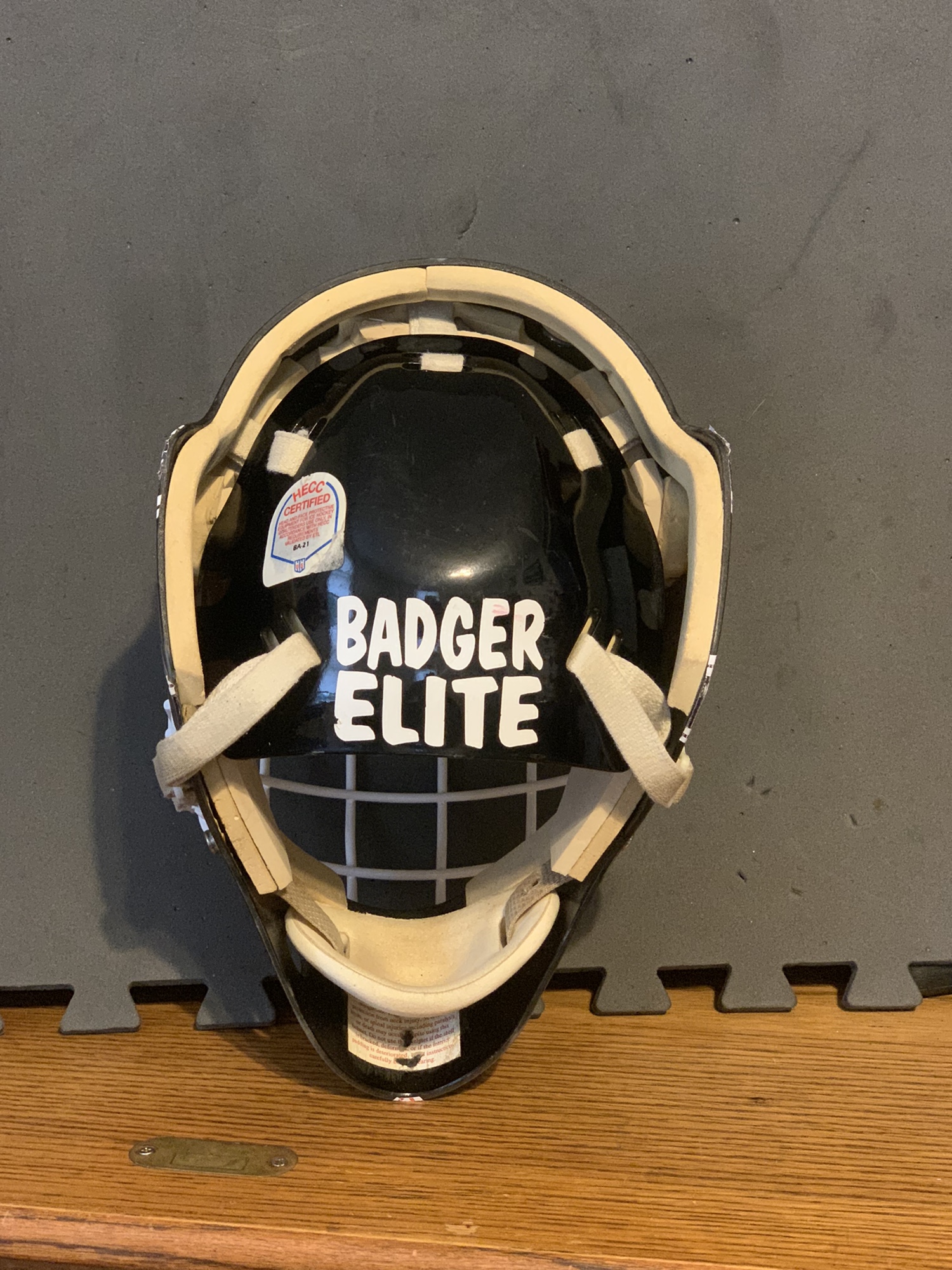 Badger Elite Goalie helmet | SidelineSwap