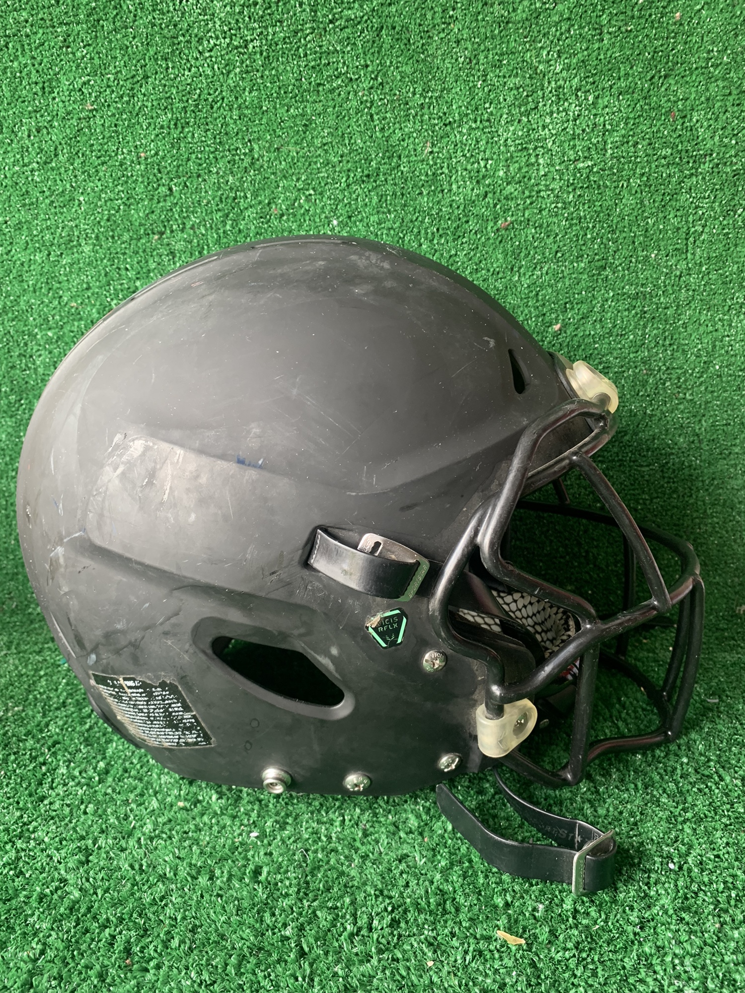 Youth Small/ Medium - Vicis Football Helmet - Black | SidelineSwap