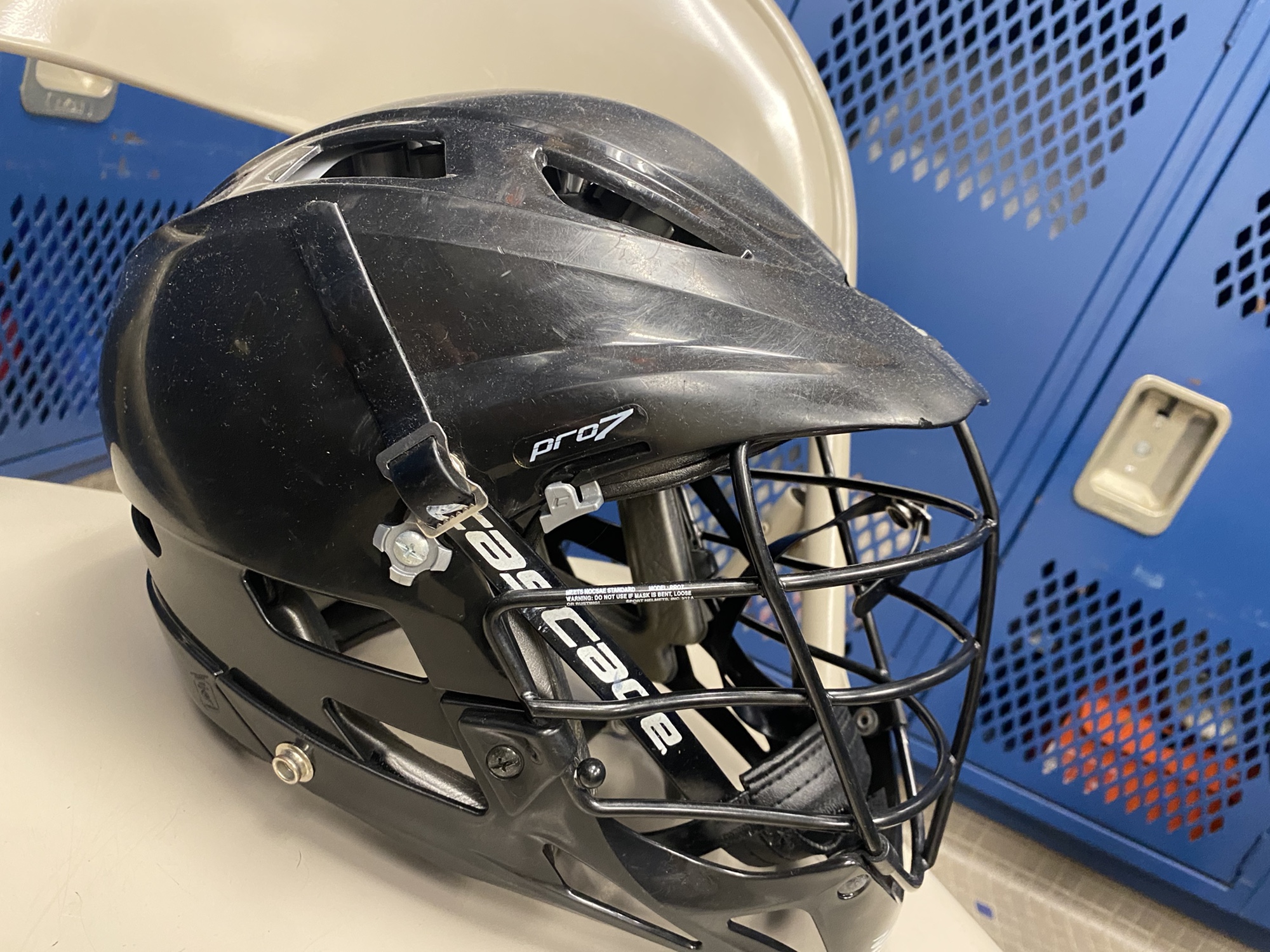 Player's Cascade Pro-7 Helmet | SidelineSwap