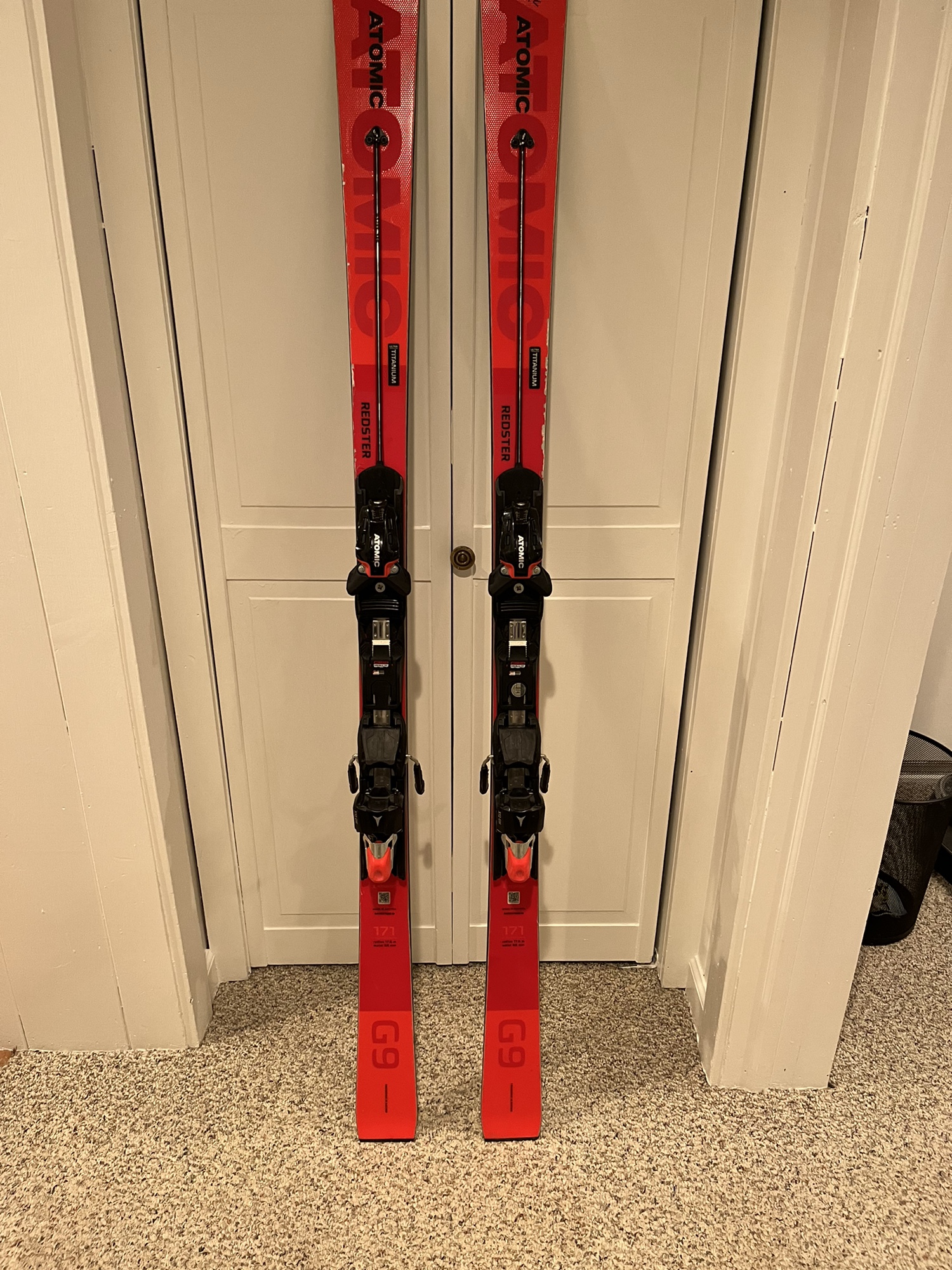 Atomic Redster G9 GS Skis With X12 Bindings | SidelineSwap