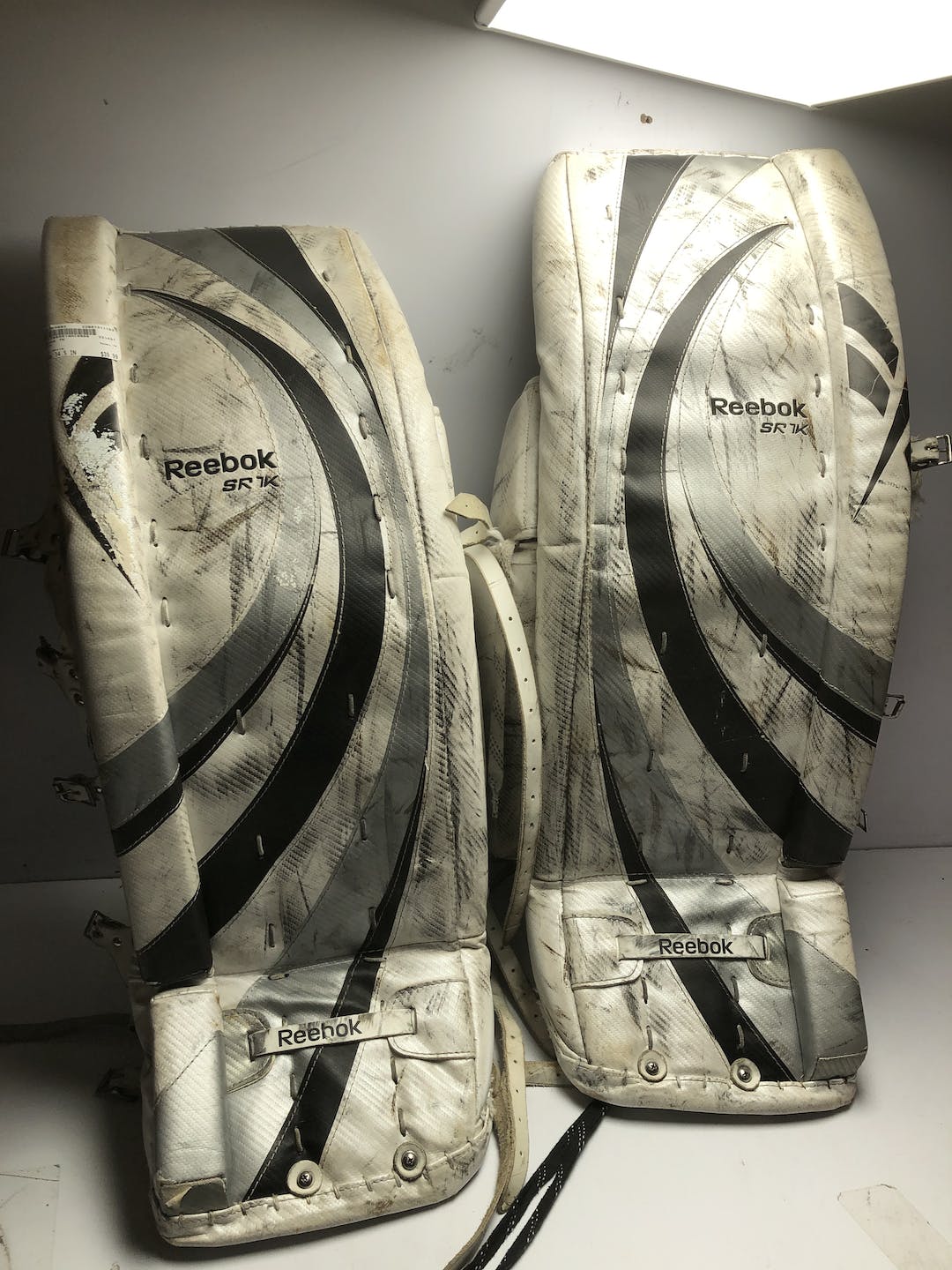 Used Reebok 7k 34 1 2" Goalie Leg Pads | SidelineSwap