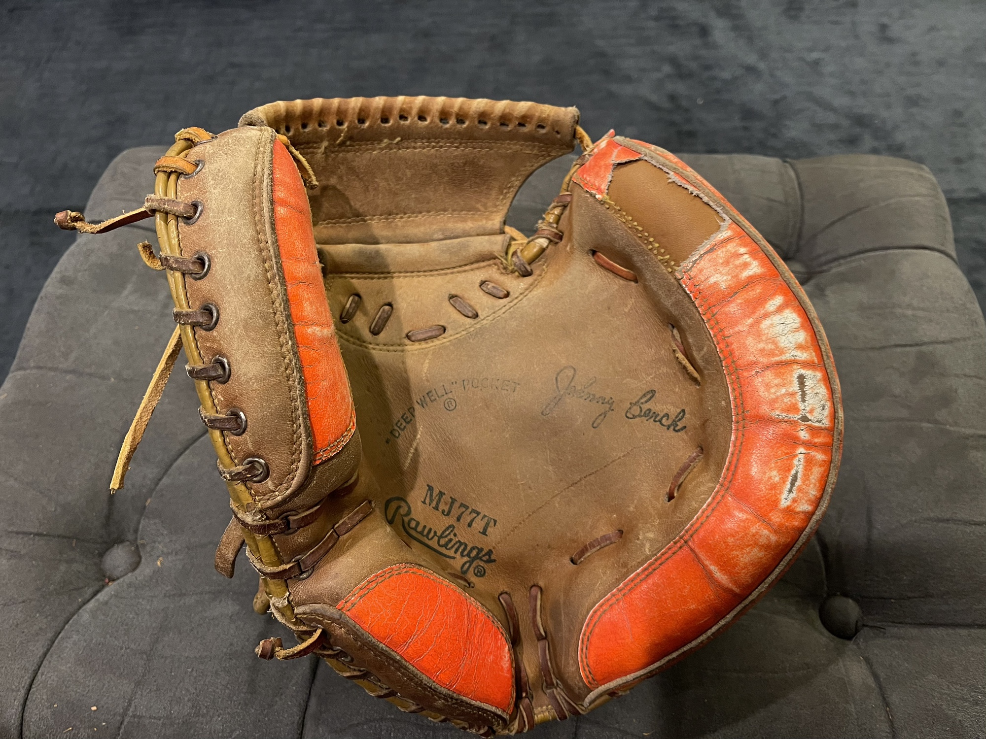 Vintage 1972 Rawlings Johnny Bench Catchers Mitt | SidelineSwap