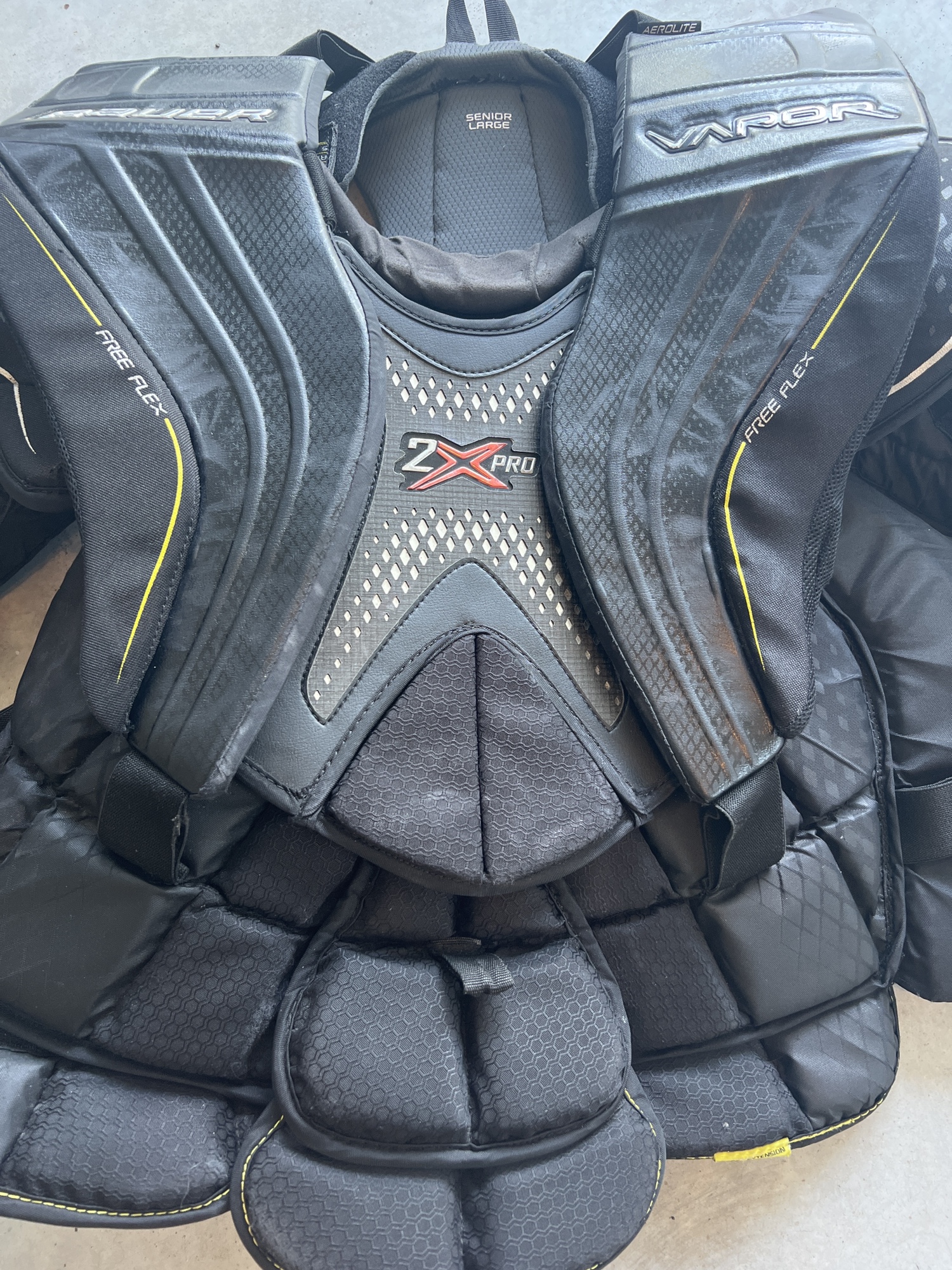 Used Large Bauer Vapor 2X Pro Goalie Chest Protector | SidelineSwap