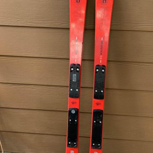 Atomic Racing Redster S9 slalom Skis Without Bindings | SidelineSwap