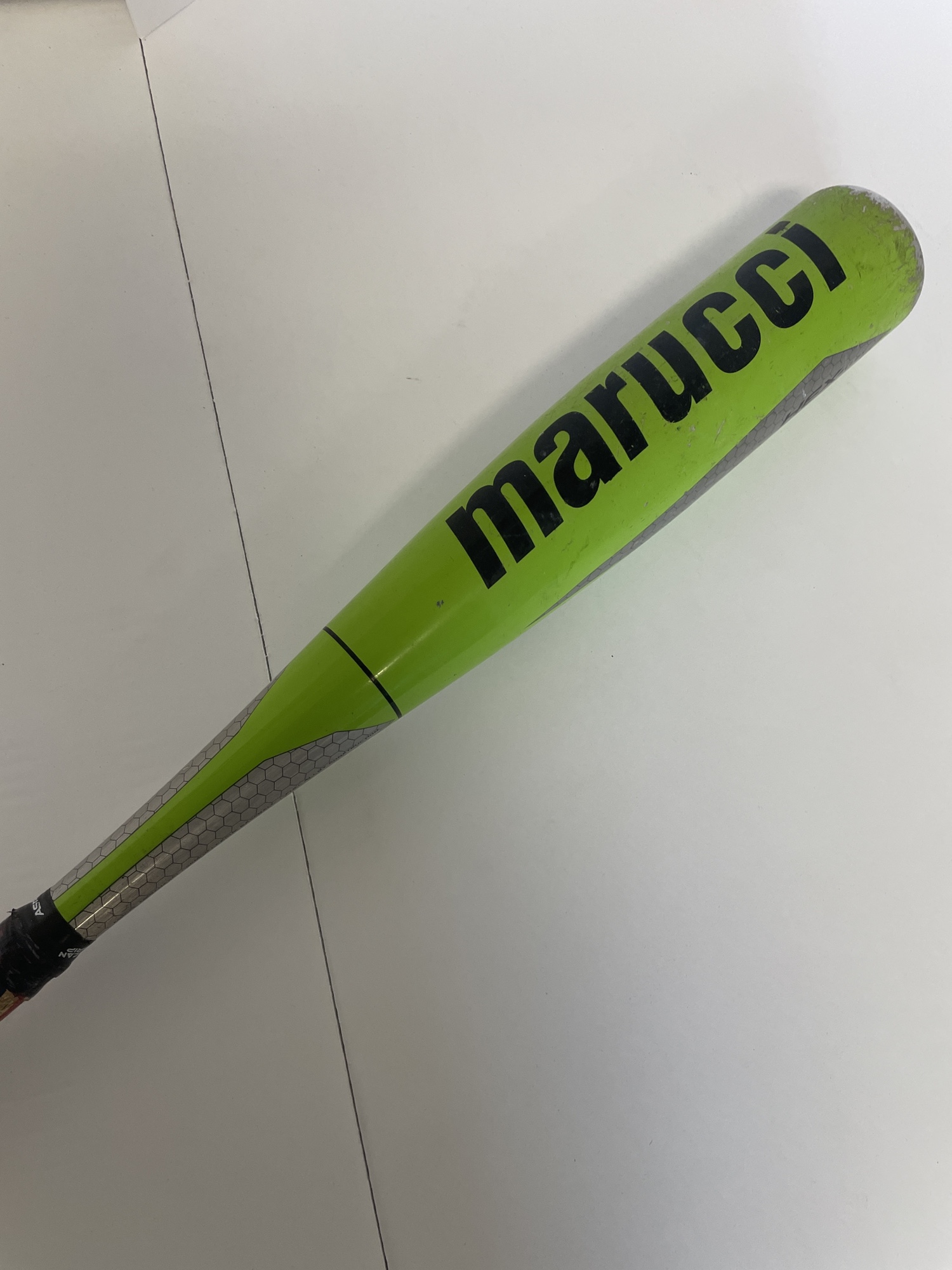 Used Marucci (-10) 18 oz 28" Hex Alloy Bat | SidelineSwap