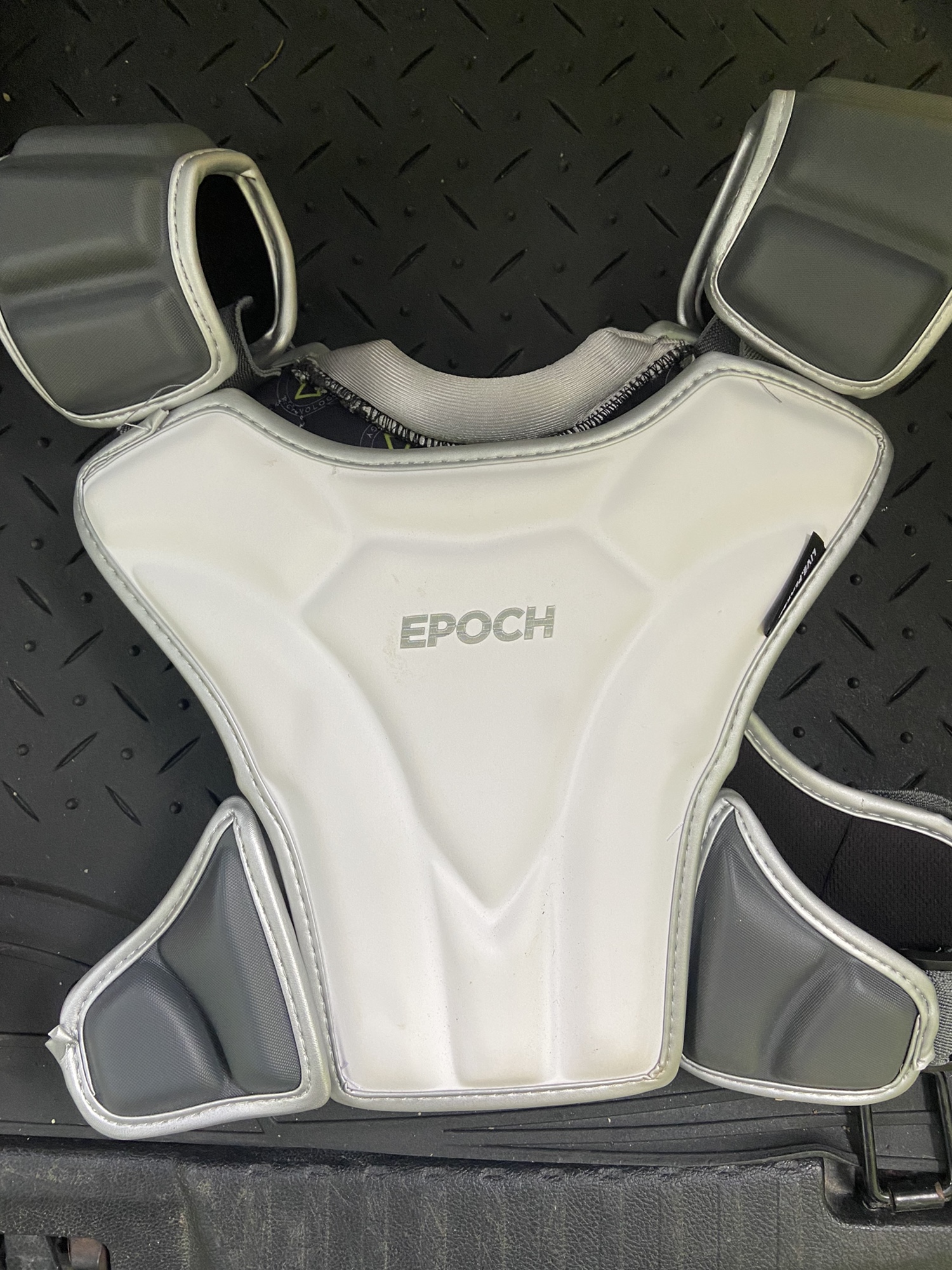 Used Like New Large Epoch Integra Shoulder Pads | SidelineSwap