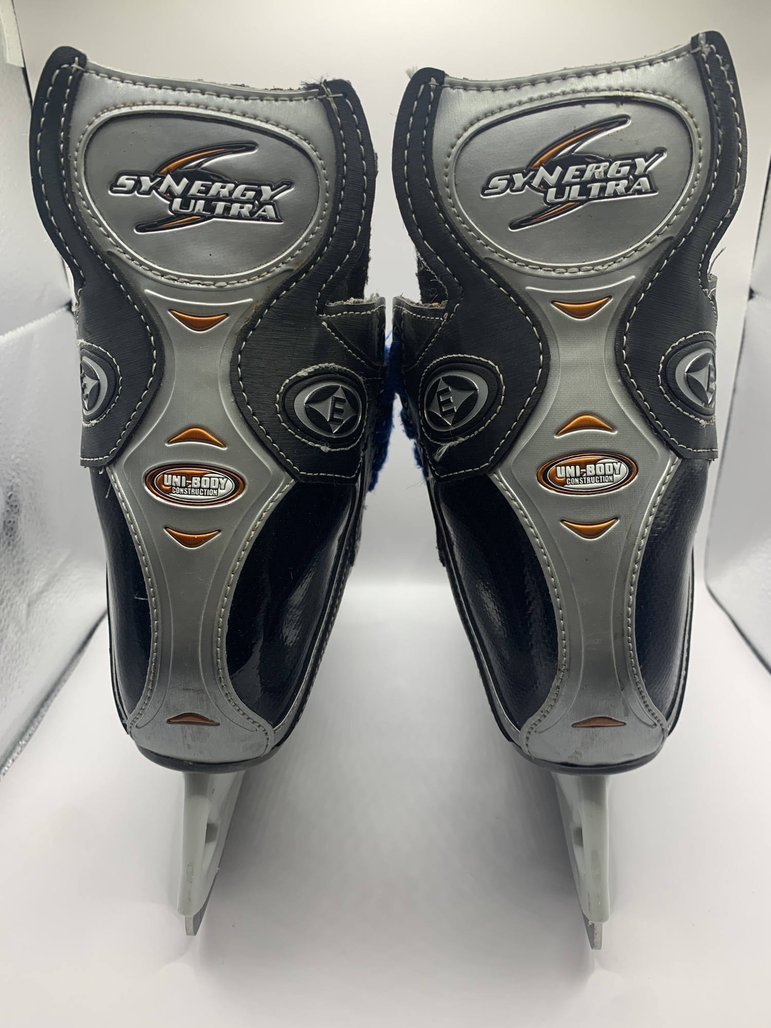 LIGHTLY USED Easton Synergy Ultra Size 6 Adult Hockey Skates | SidelineSwap