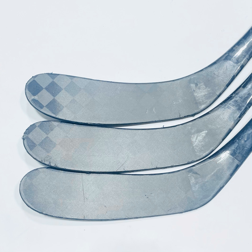 2 Pack Custom Blue Bauer Vapor Hyperlite Hockey Sticks-RH-Kucherov Pro ...