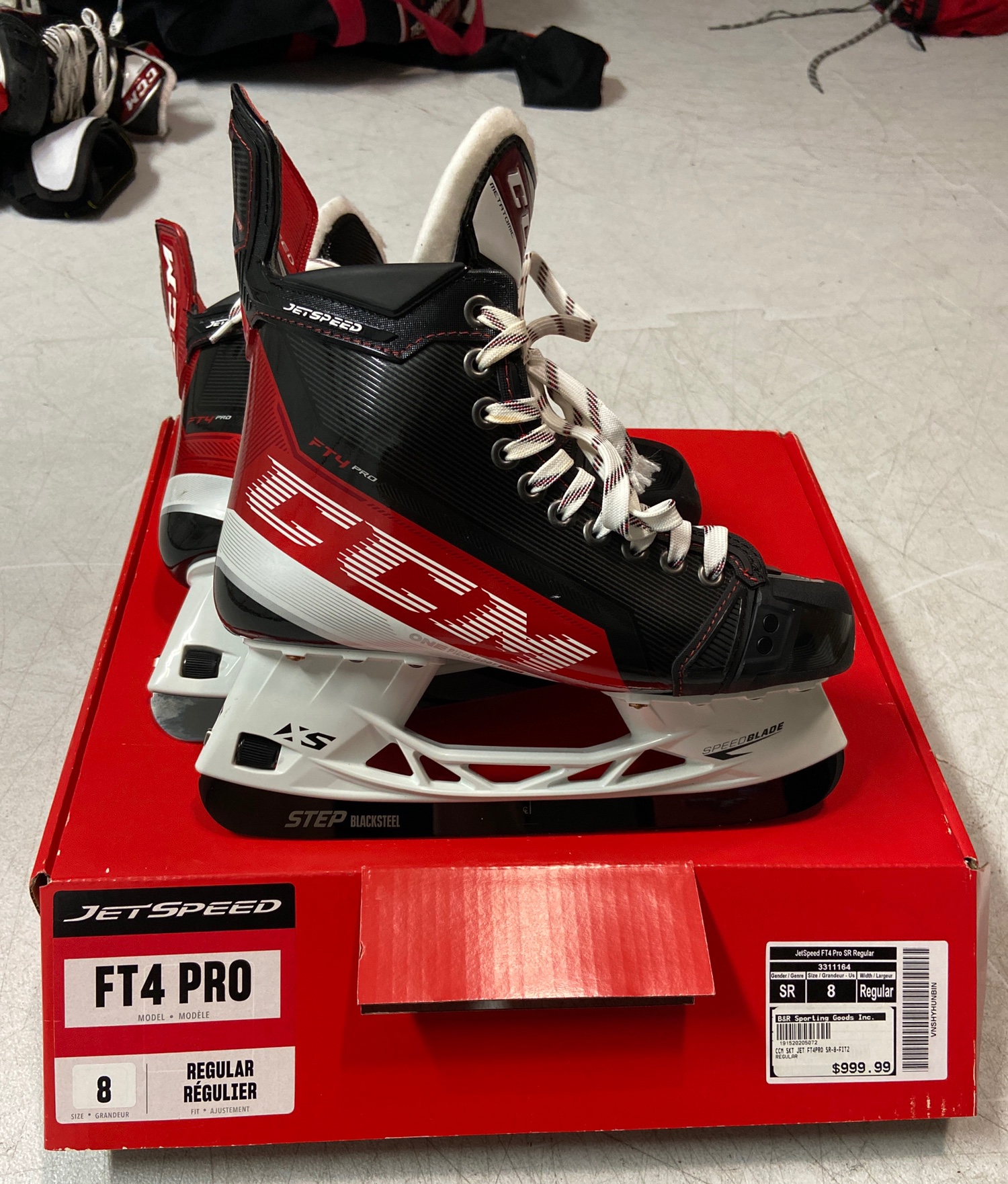 CCM Regular Width Size 8 JetSpeed FT4 Pro Hockey Skates | SidelineSwap