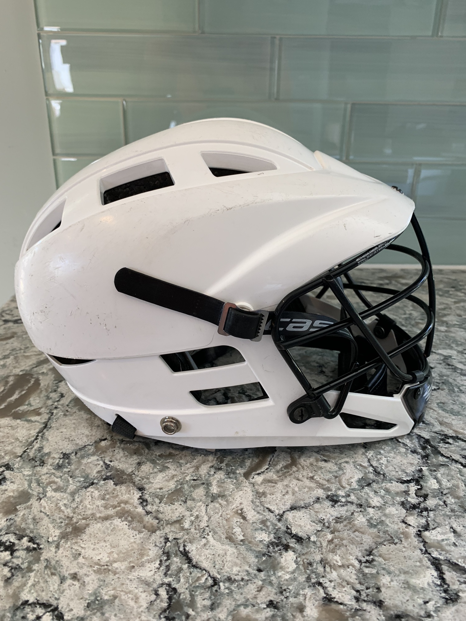Player's Cascade CS Youth Helmet | SidelineSwap