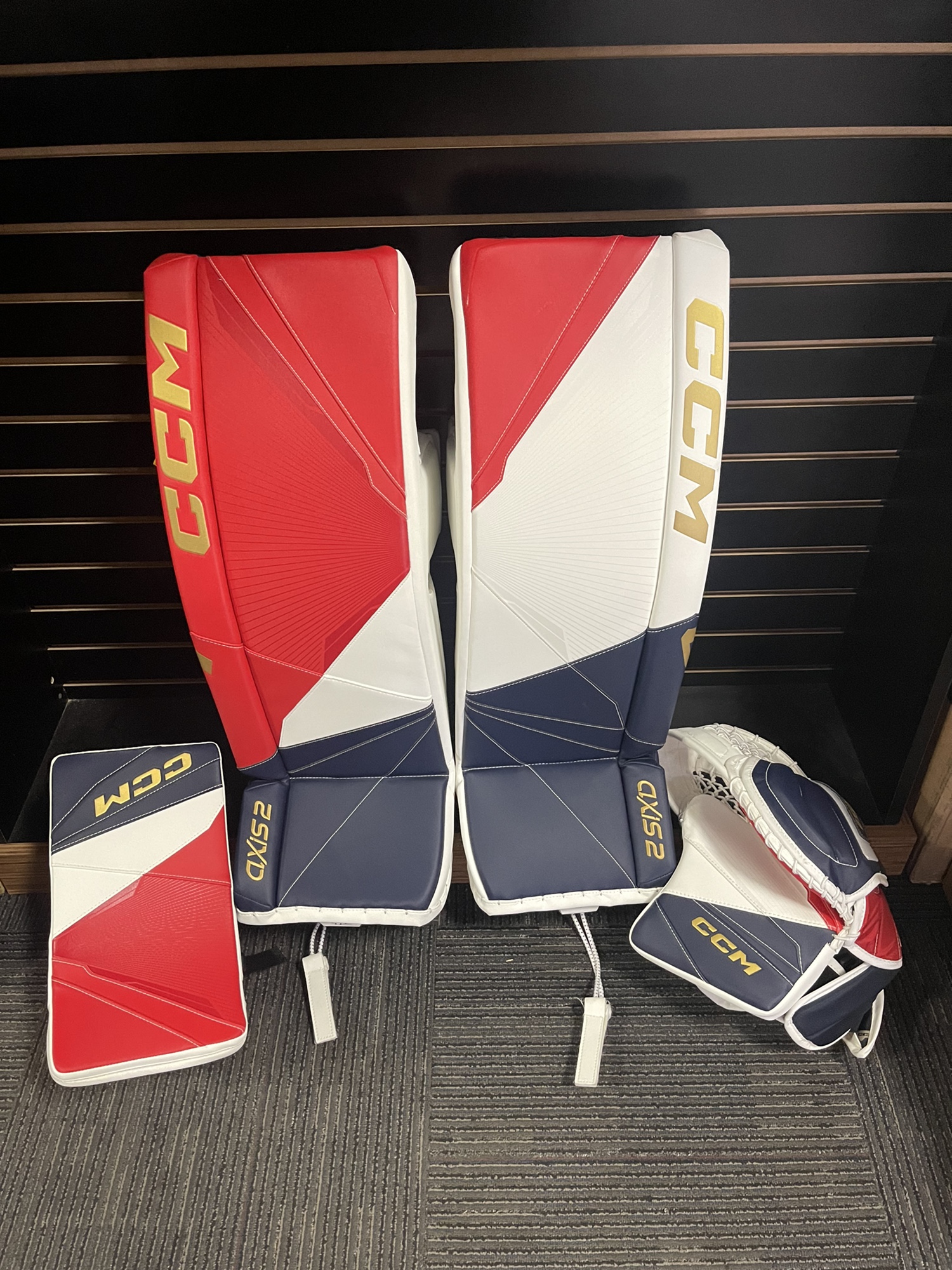 CCM AXIS 2 Pro Senior Goalie Full Set (Asymmetrical) | SidelineSwap