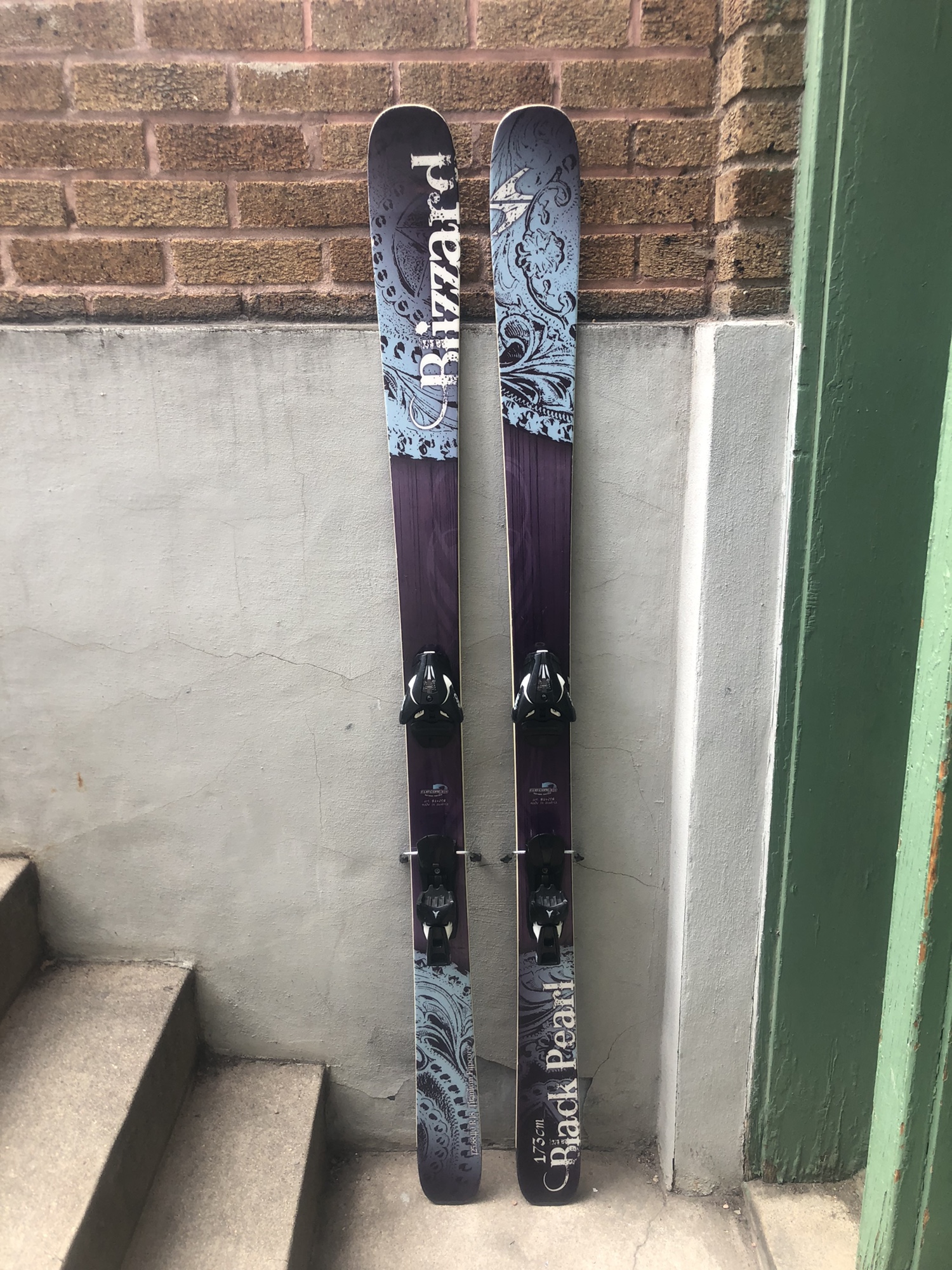Blizzard Black Pearl 88 173cm with Atomic 12 Bindings | SidelineSwap
