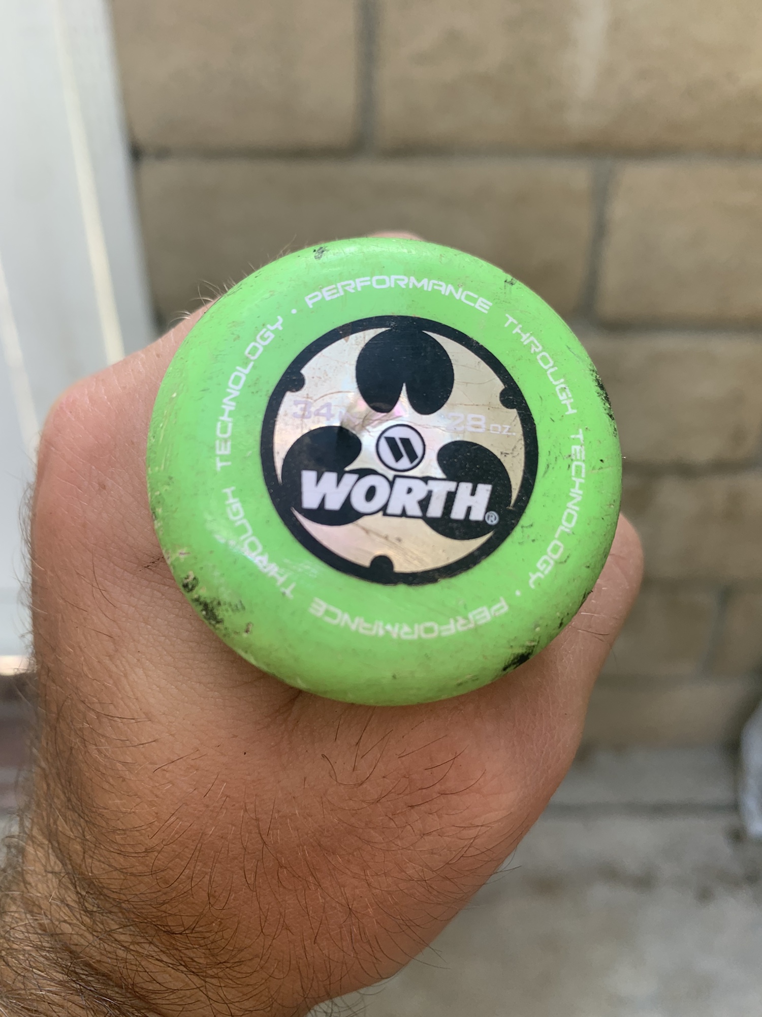 Worth 454 Toxic Slowpitch Softball Bat (-6) 28 oz 34" | SidelineSwap