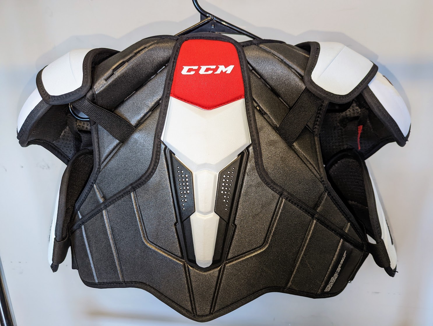 CCM JetSpeed FT4 Pro Shoulder Pads Senior Medium | SidelineSwap
