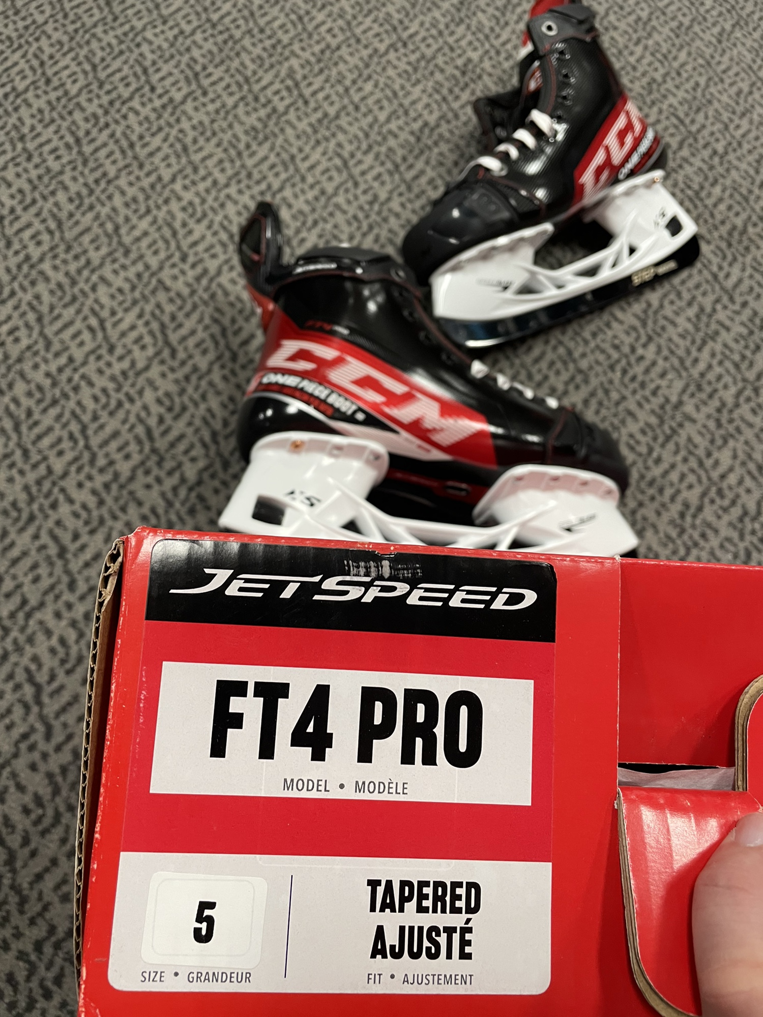 CCM FT4 Pro size 5 Tapered fit skate | SidelineSwap