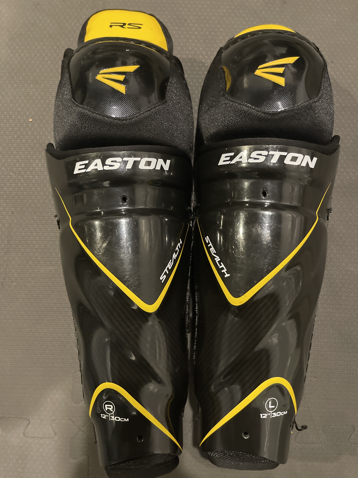 New Easton Stealth Hockey RS Shin Pads 12” New | SidelineSwap