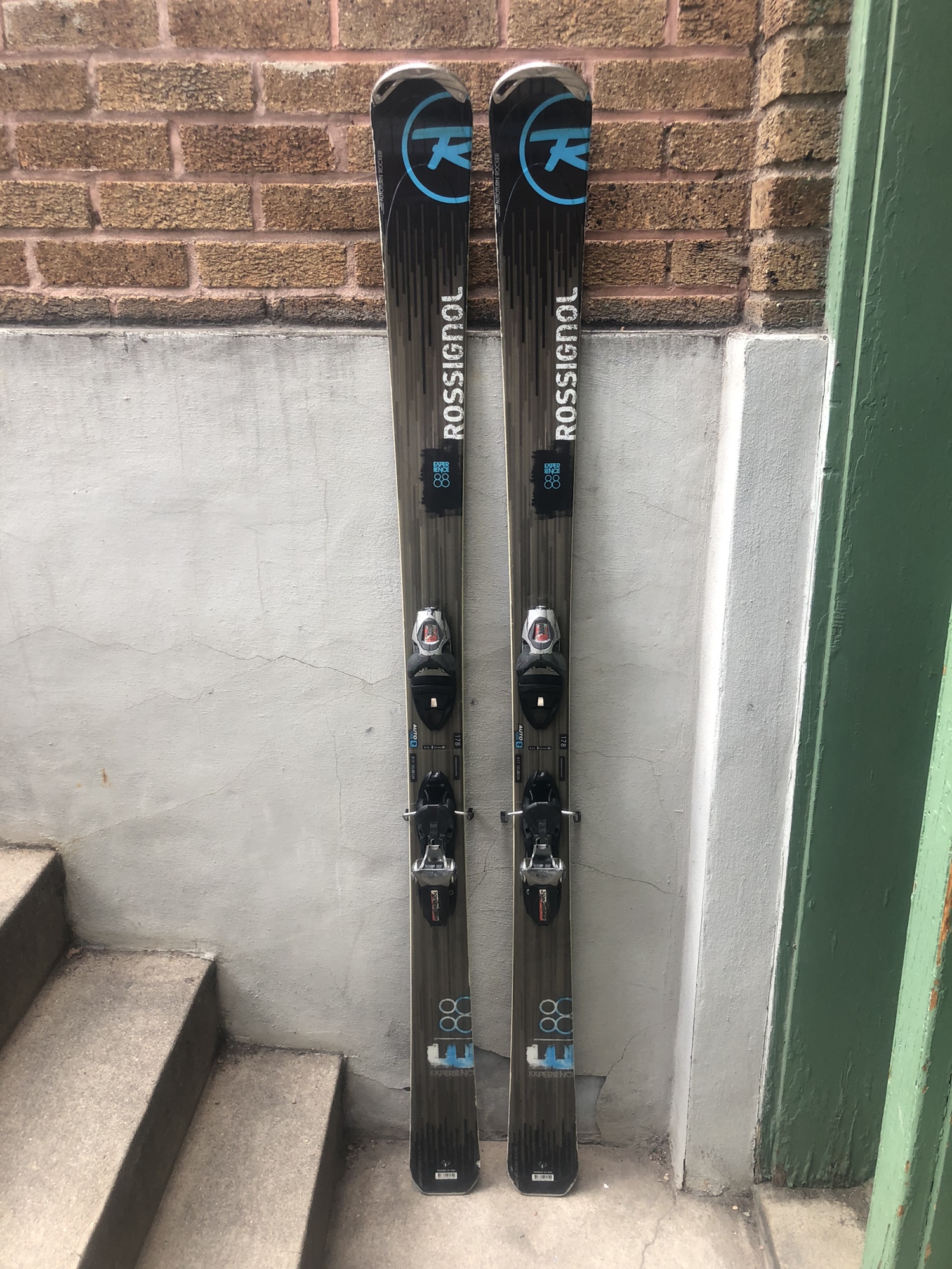 Rossignol Experience E88 178cm with Rossignol Axial2 Bindings ...