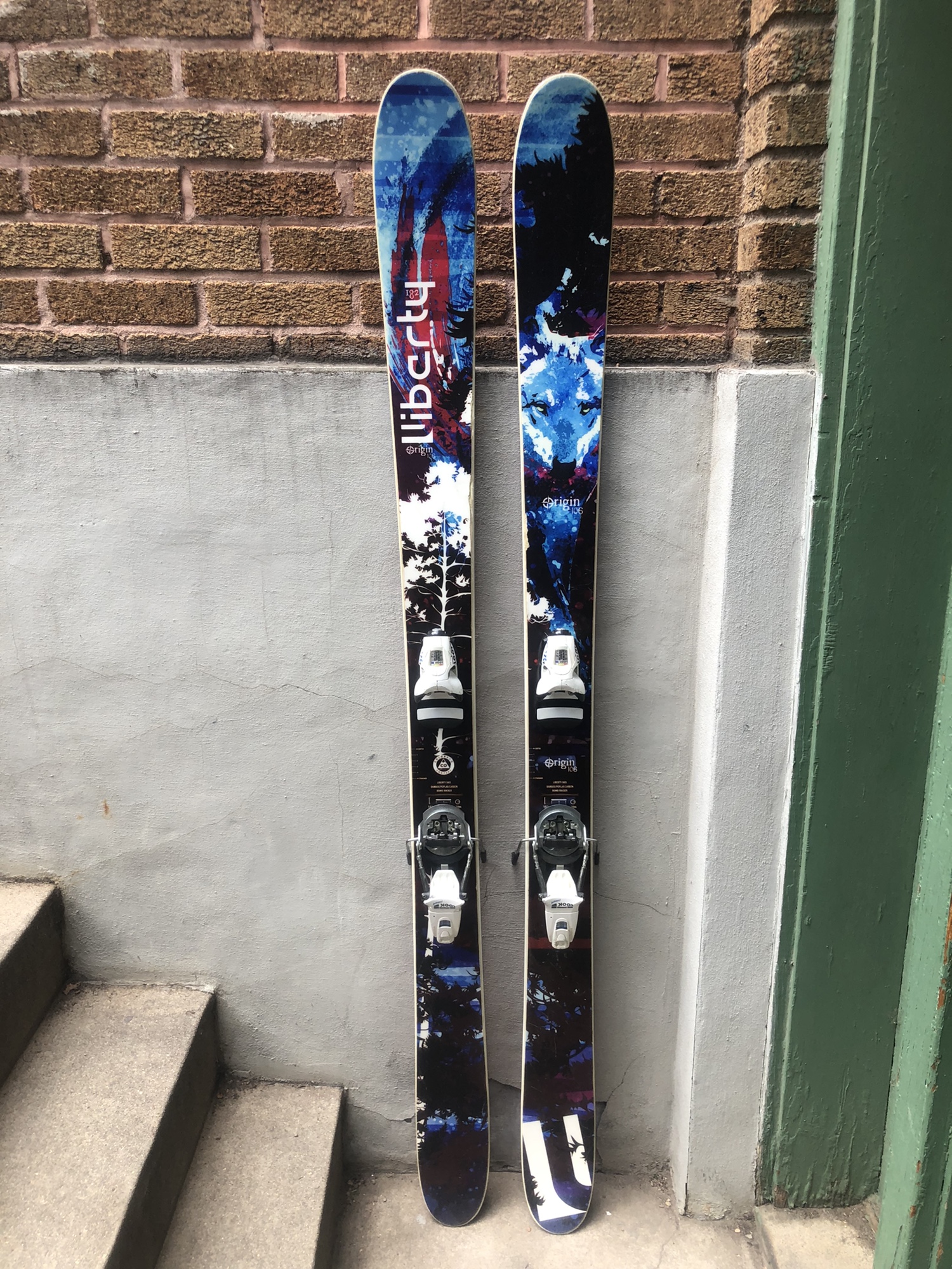 Liberty Origin 106 182cm with Look Pivot 14 Bindings | SidelineSwap