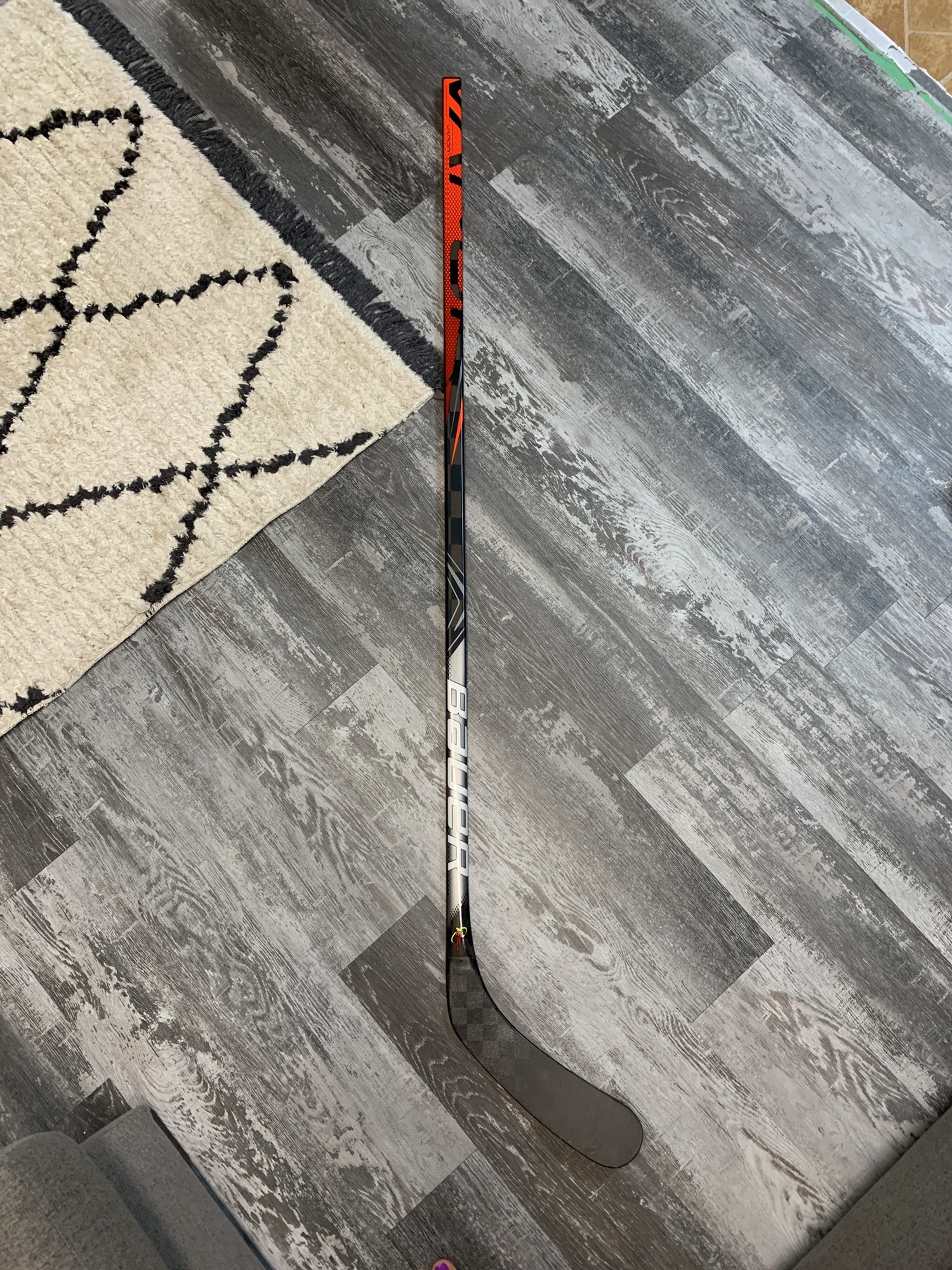 Brand NEW Intermediate Bauer Vapor Flylite P92 Pro Stock Hockey Stick ...