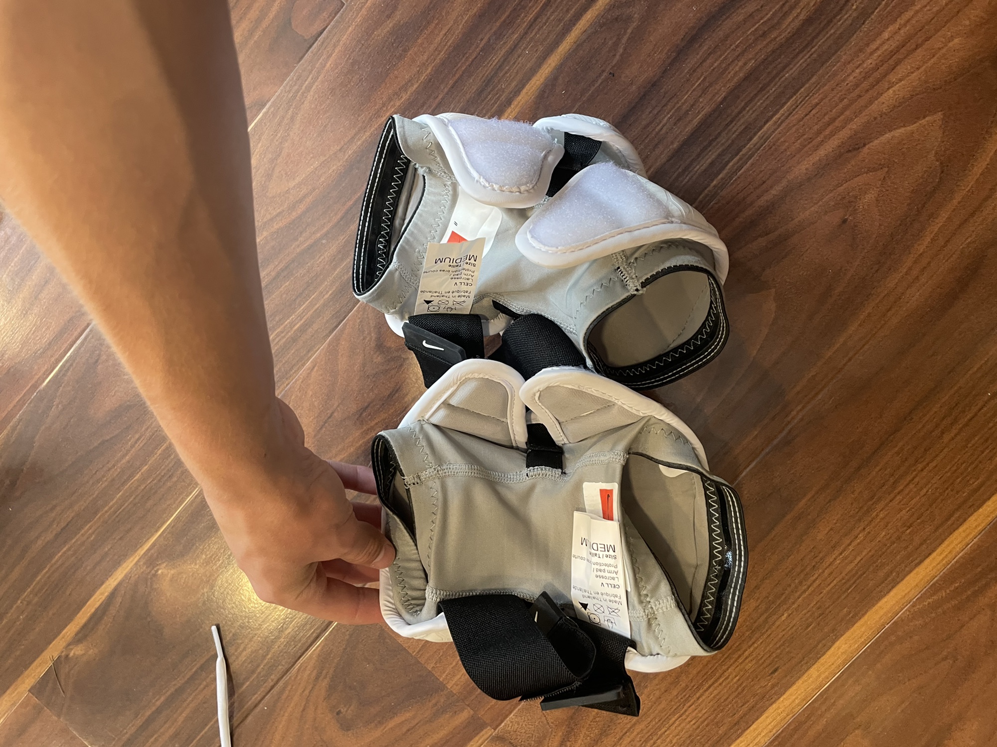 New Medium Nike Vapor Arm Pads | SidelineSwap