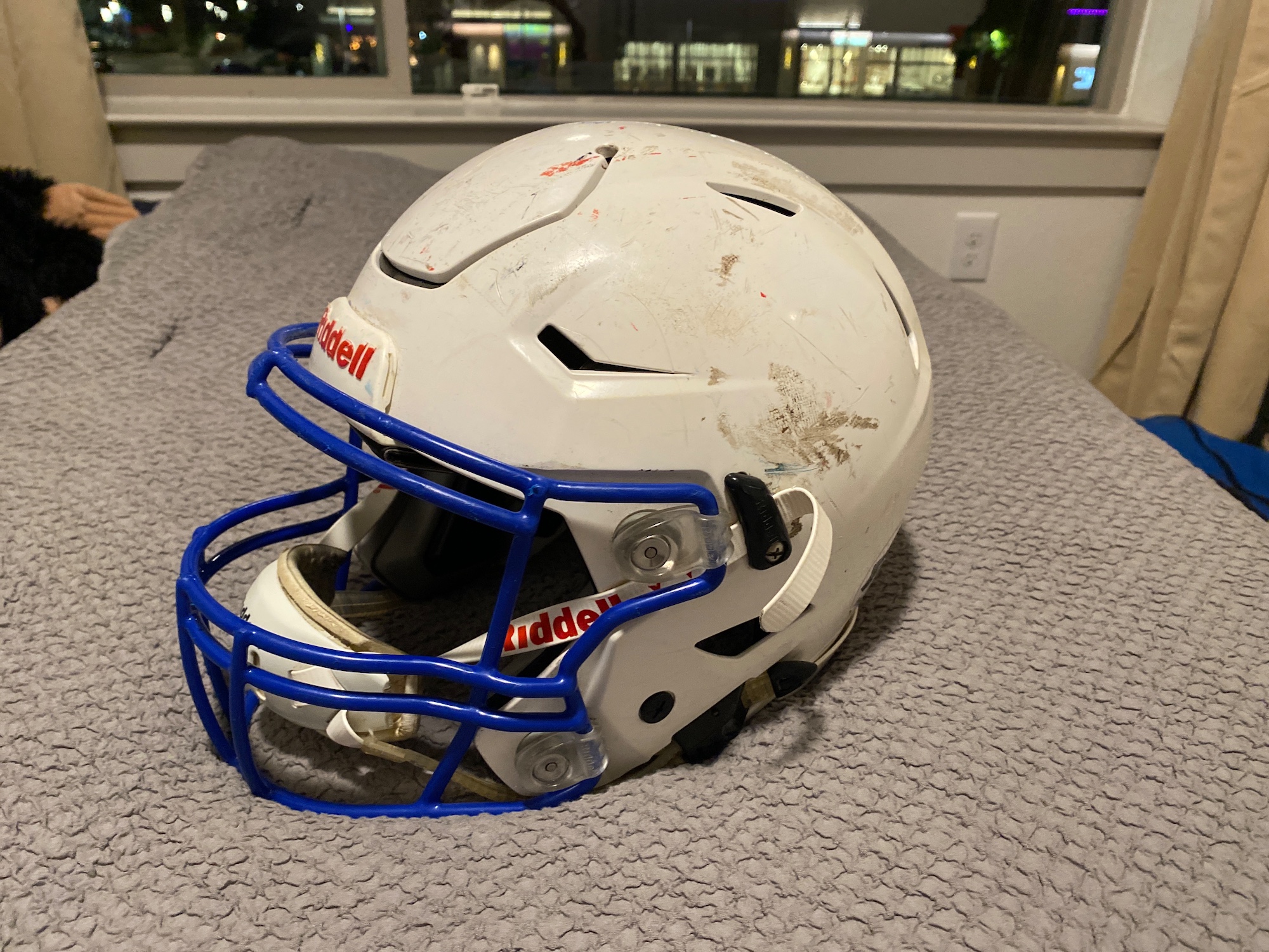 Youth Medium Riddell SpeedFlex Helmet | SidelineSwap