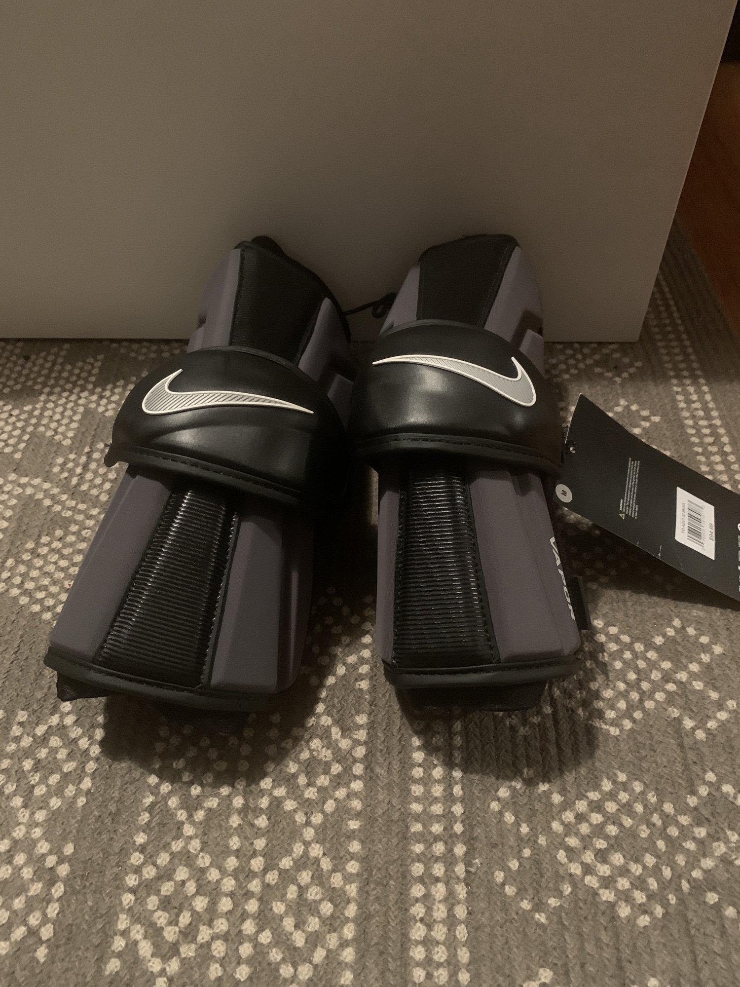 New Medium Nike Vapor Arm Pads | SidelineSwap