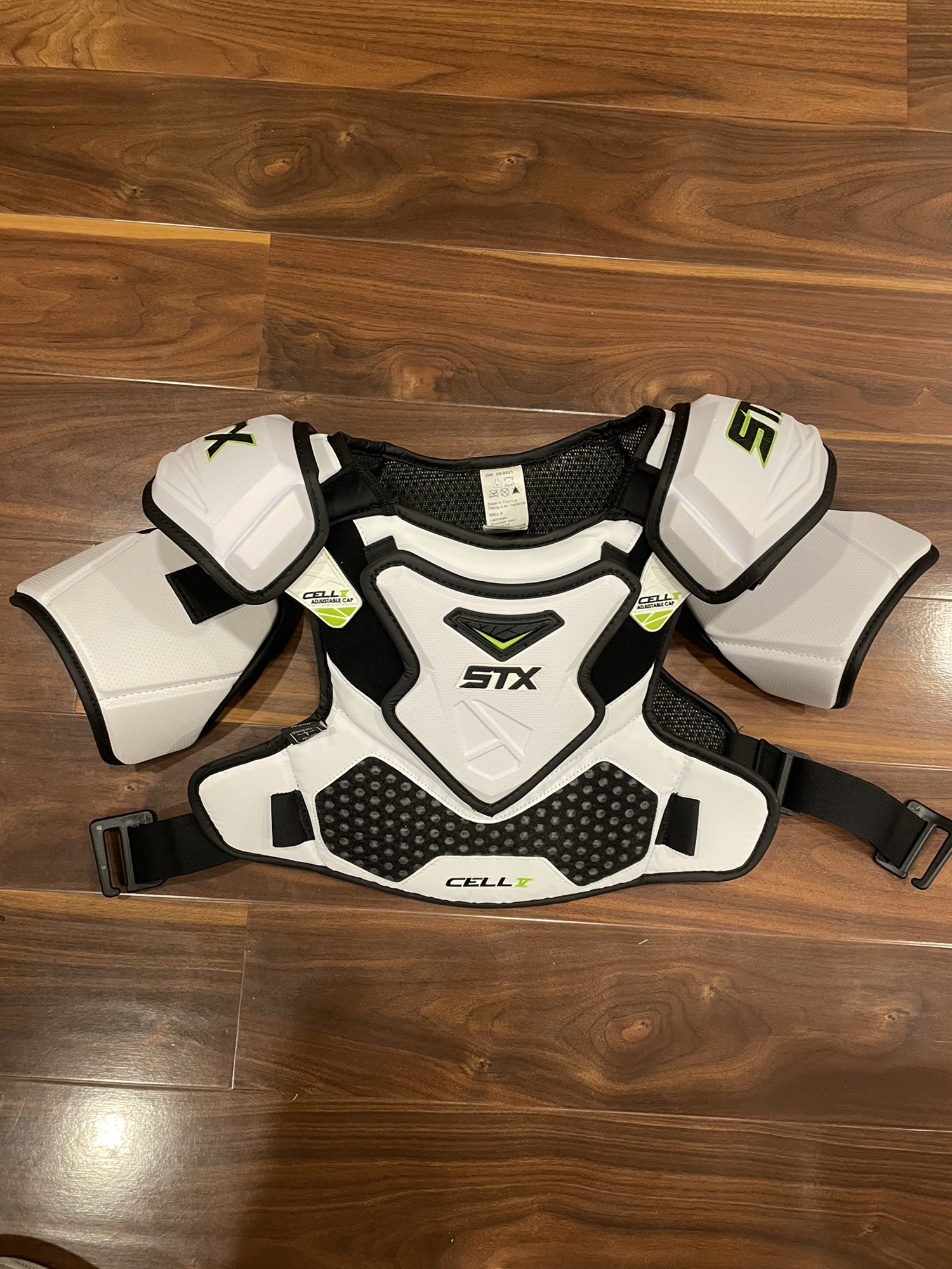 New Large STX Cell V Shoulder Pads | SidelineSwap