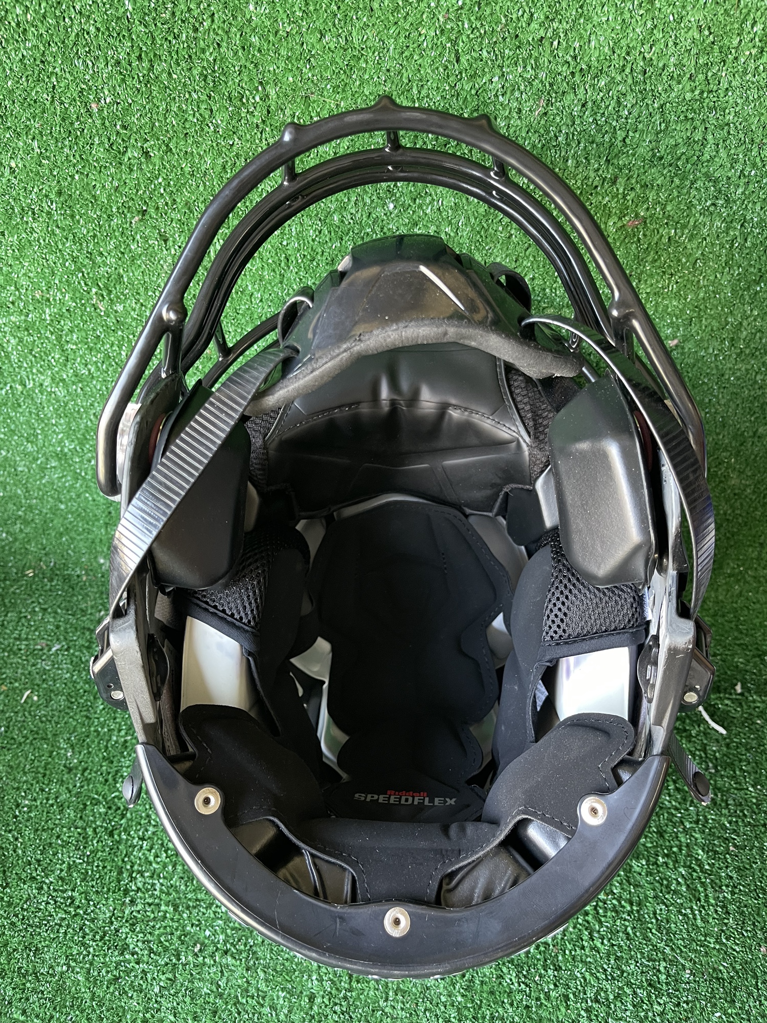 Adult Medium - Riddell Speedflex Football Helmet - Matte Black ...