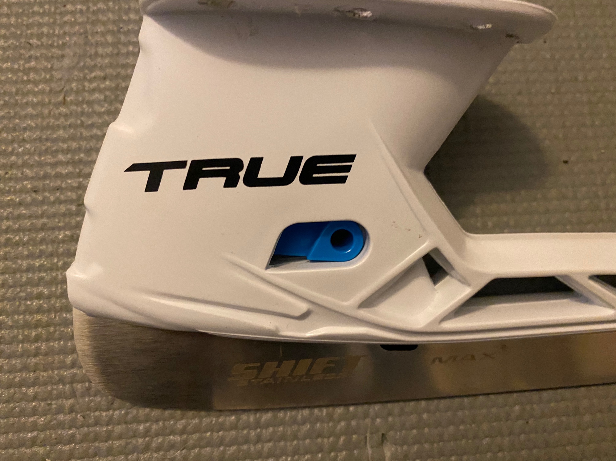 New True Catalyst 9 Shift Max Holder And Steel | SidelineSwap