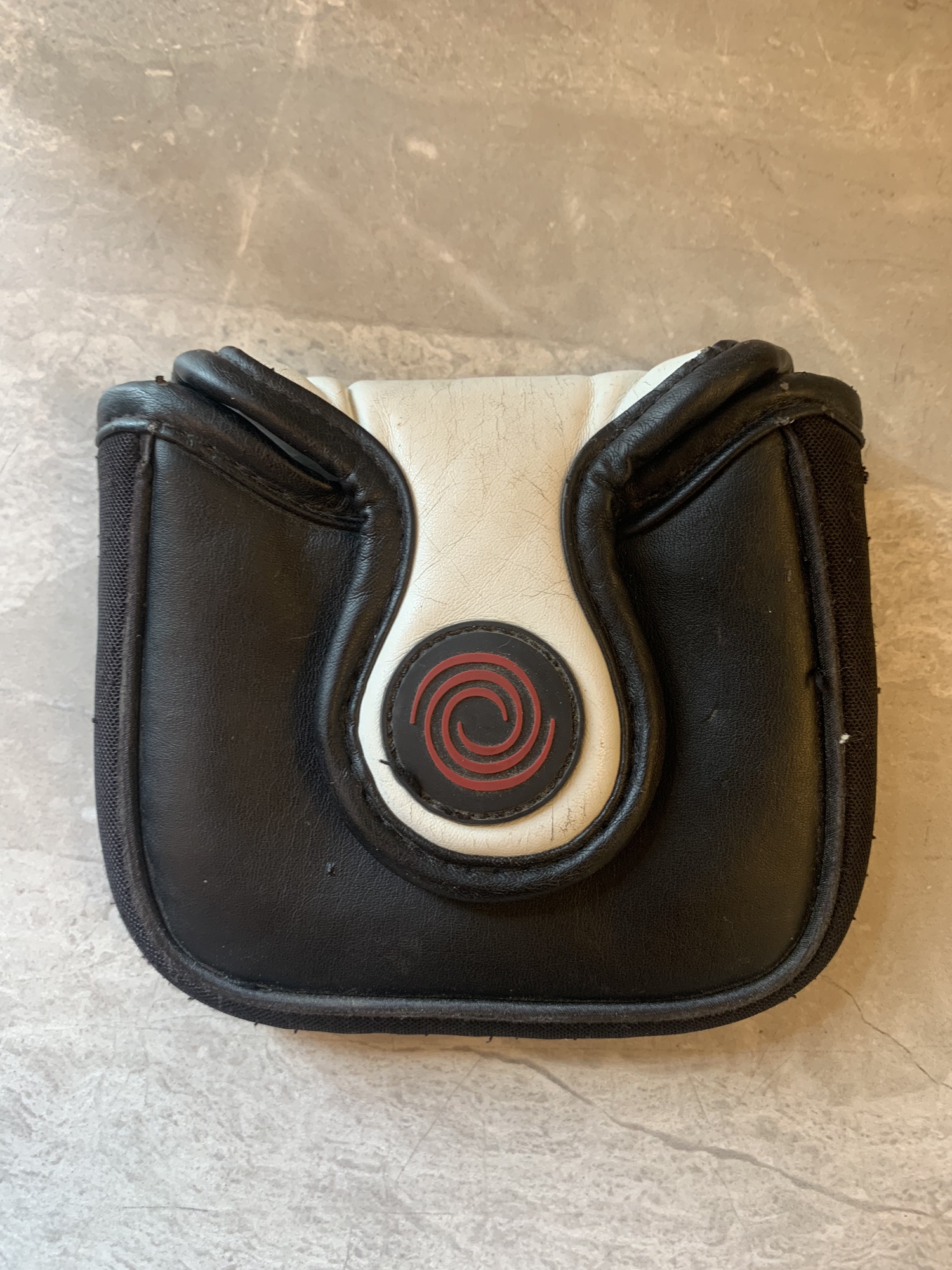 Odyssey Versa Leather Putter Cover | SidelineSwap