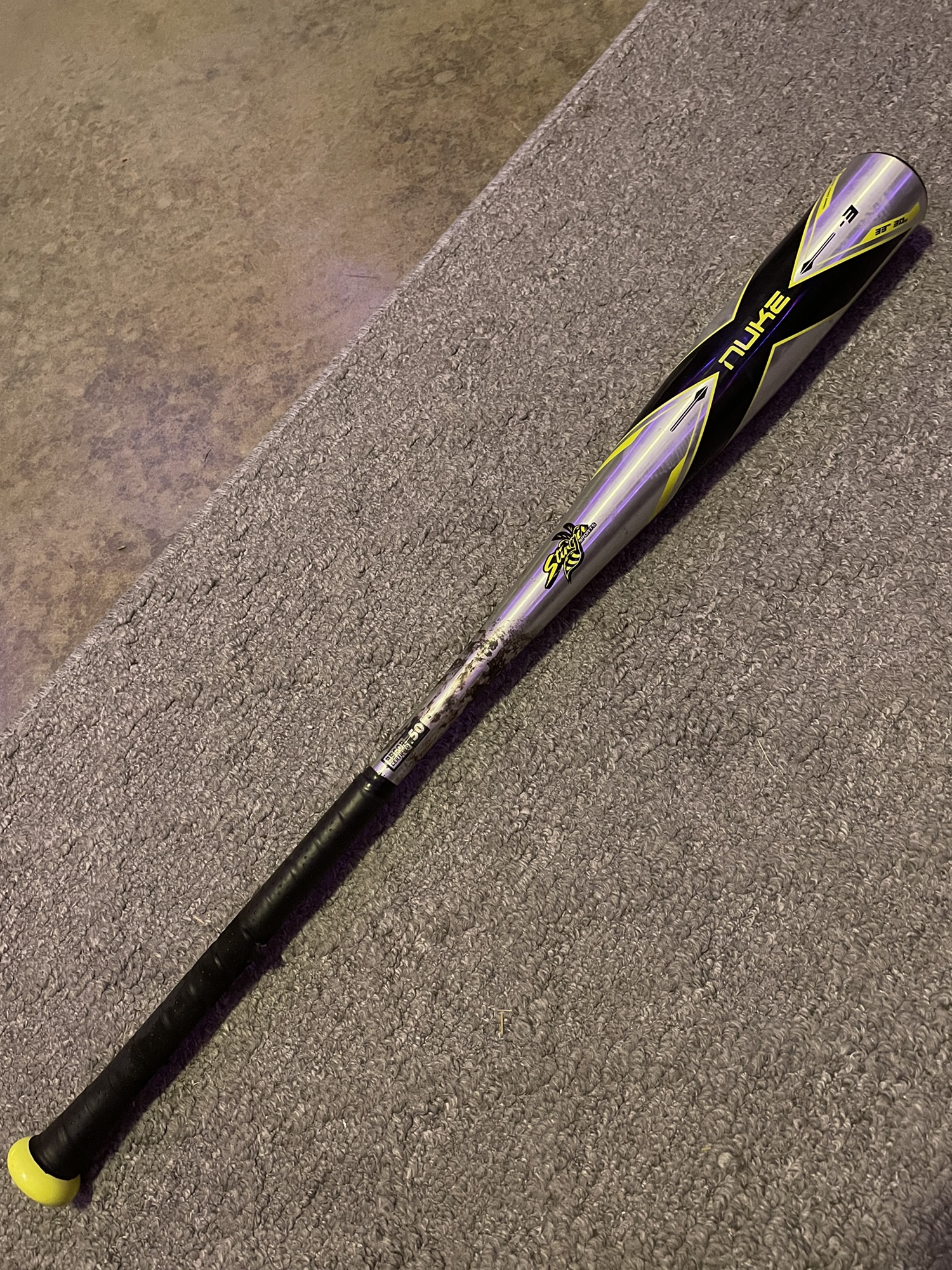 2021 Alloy (-3) 30 oz 33" Stinger Nuke Bat | SidelineSwap