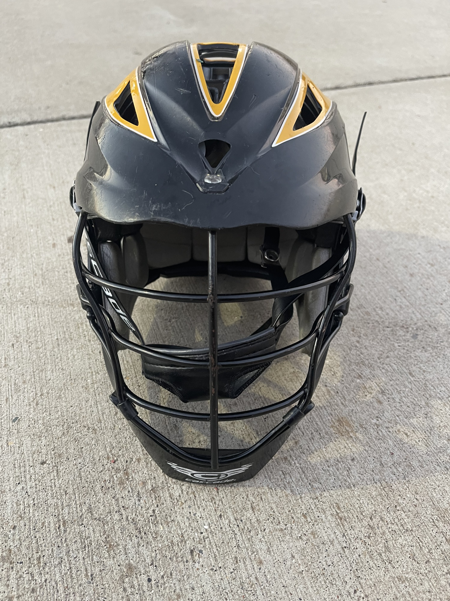 Player's Cascade Pro-7 Helmet | SidelineSwap