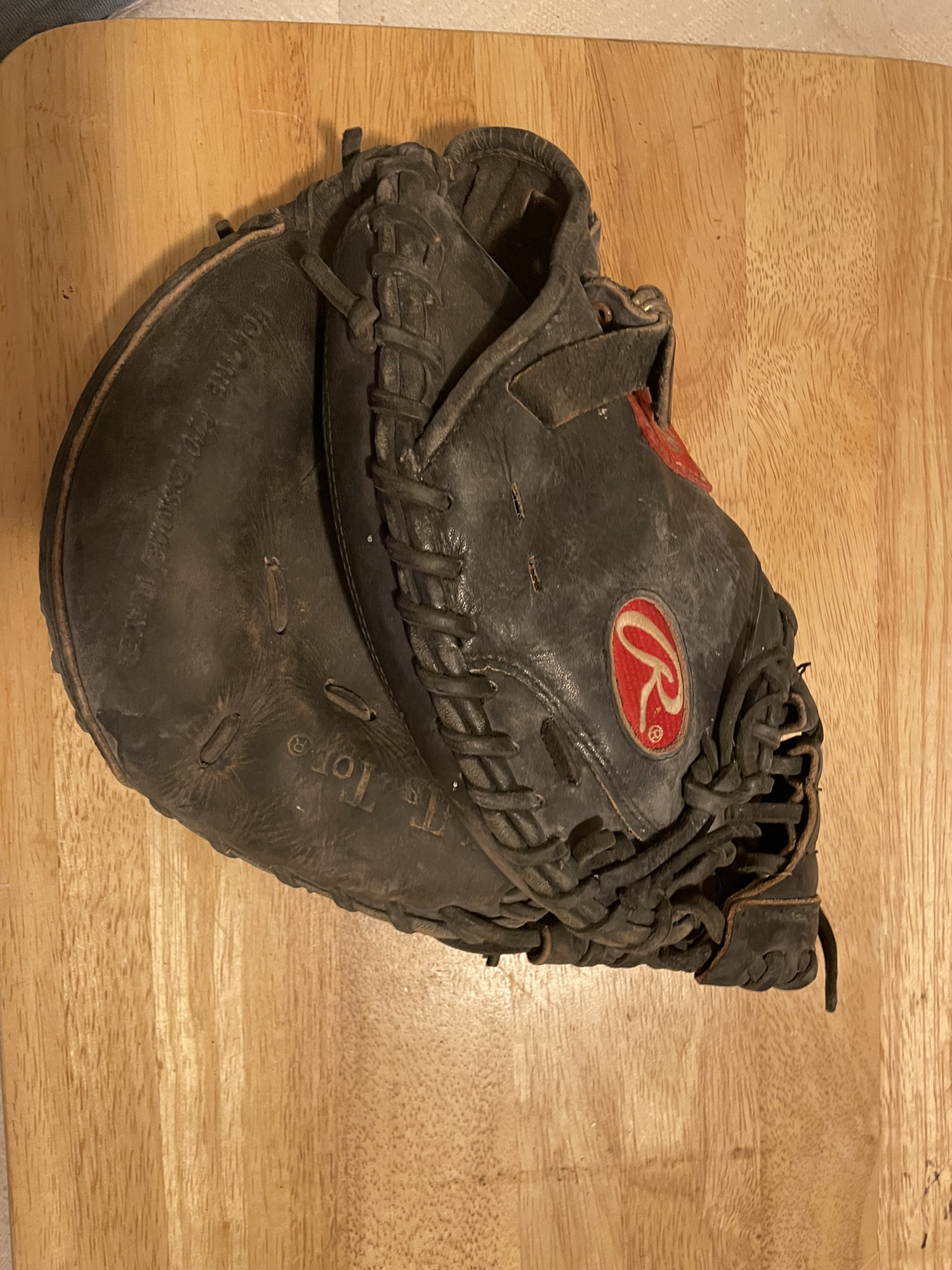 Rawlings Gold Glove Catchers Mitt | SidelineSwap