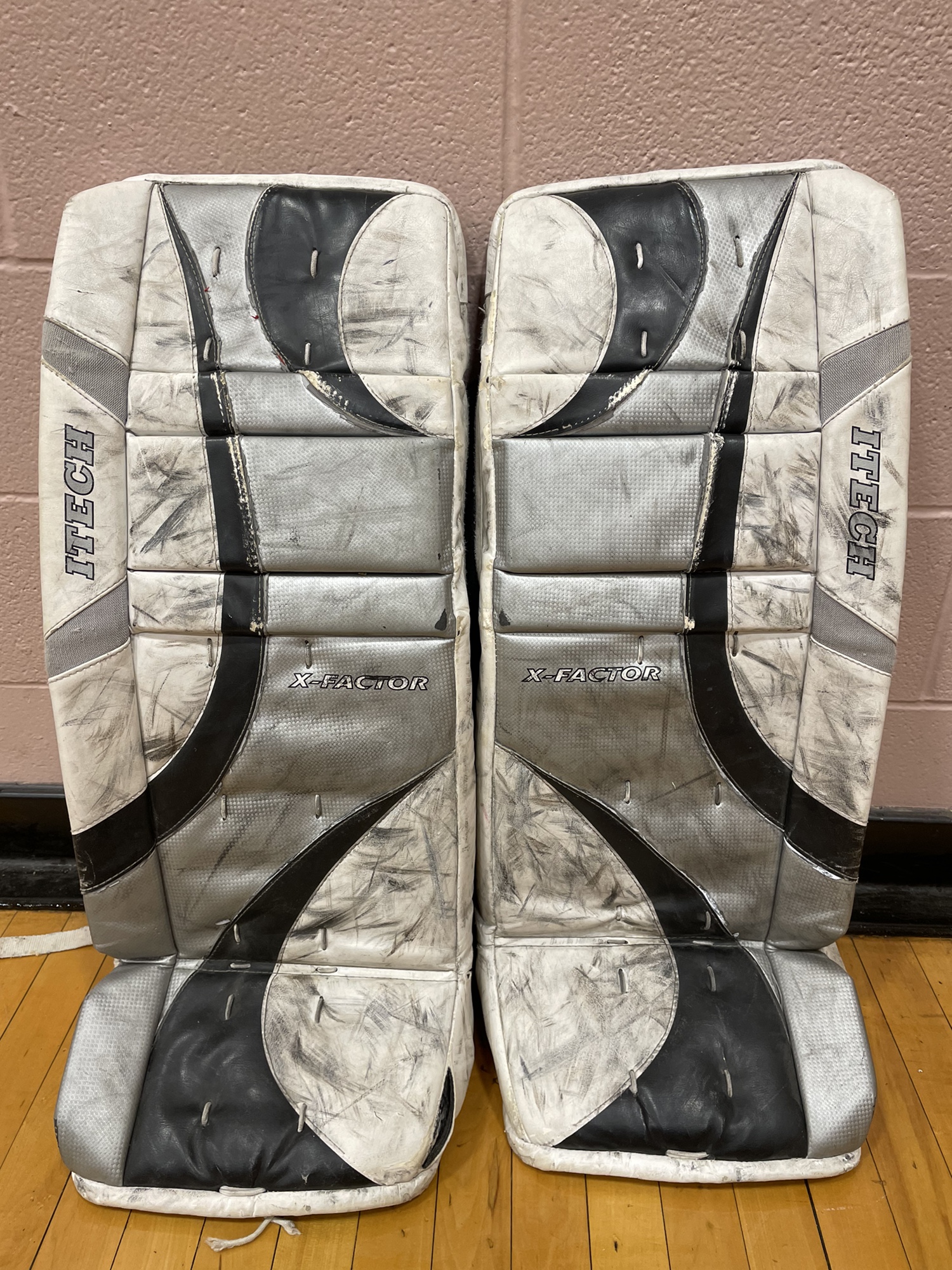 34" Itech X-Factor Goalie Leg Pads | SidelineSwap