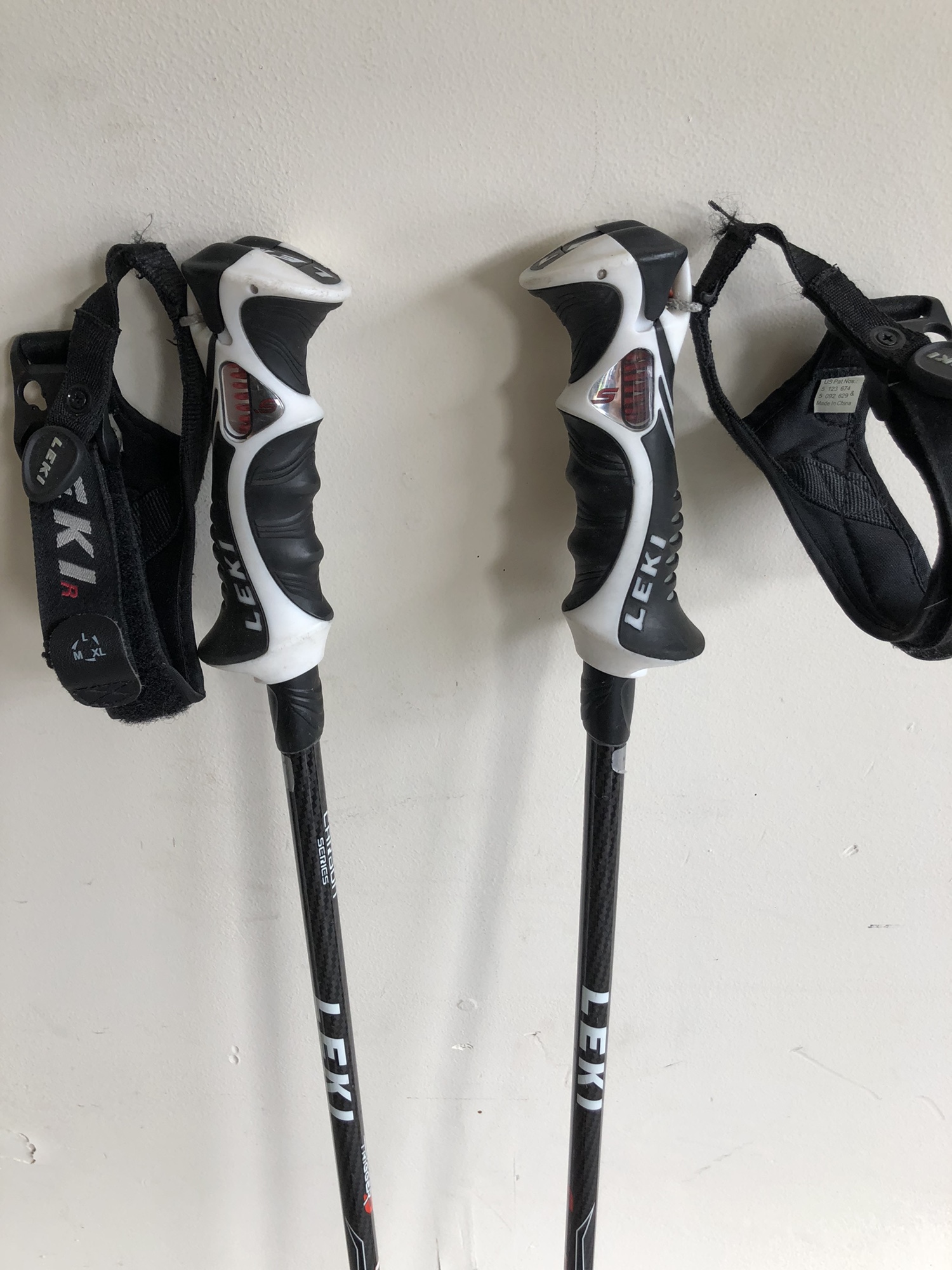 44in (110cm) Leki Trigger S carbon Ski Poles | SidelineSwap