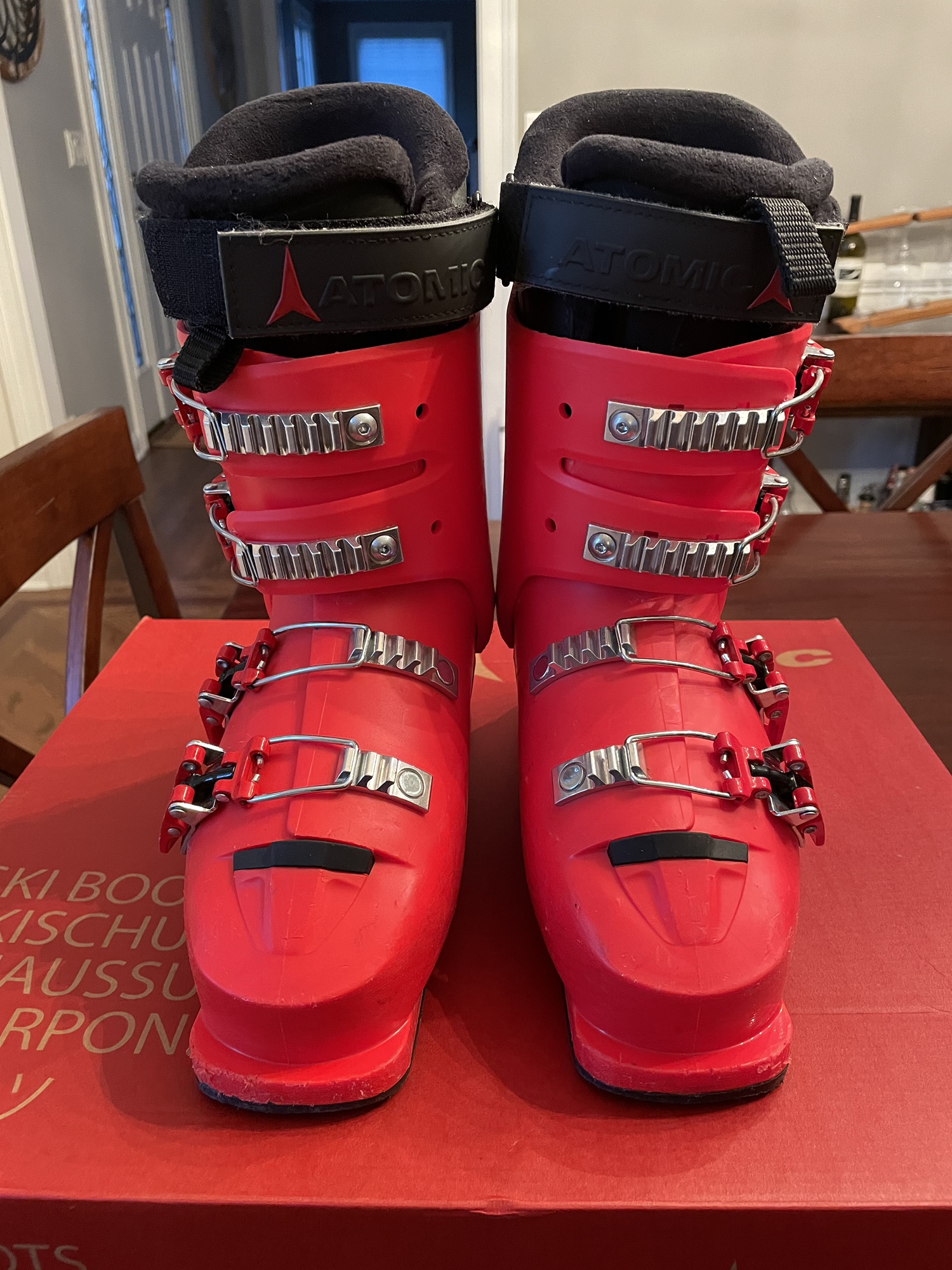 Kid's Used Atomic Redster JR60 Ski Boots 23/23.5 | SidelineSwap