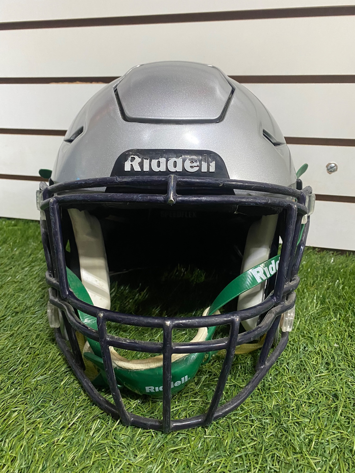 Riddell speed flex size large adult 2022 | SidelineSwap