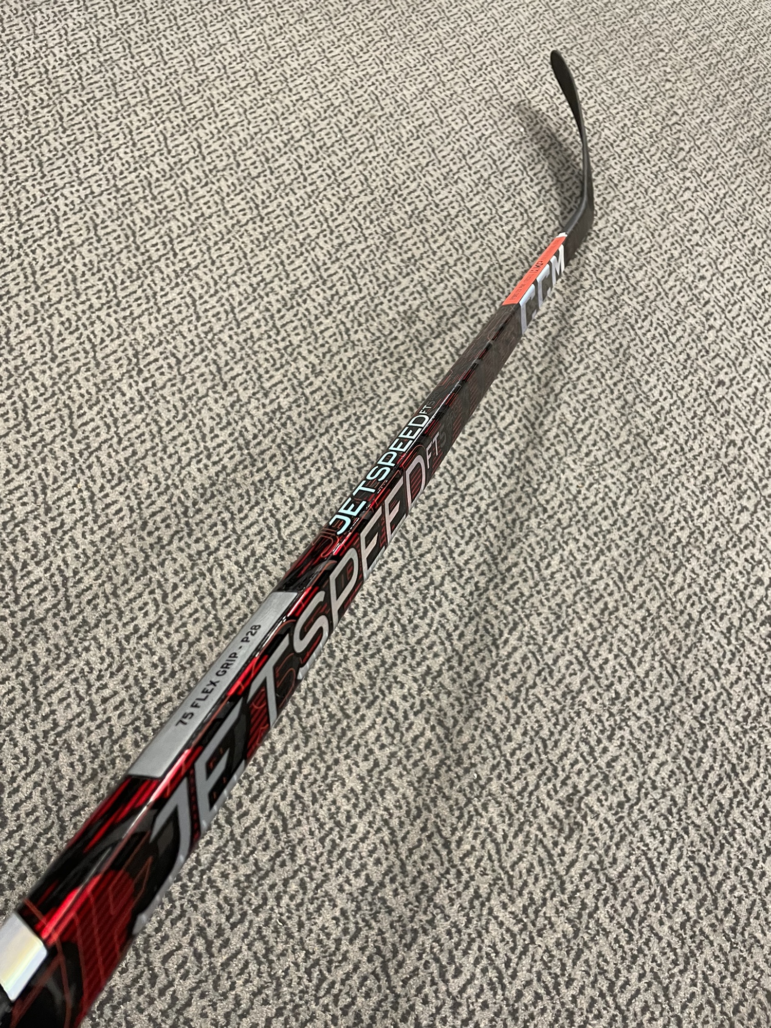 CCM FT5 Pro 75 flex P28 curve right hand stick | SidelineSwap
