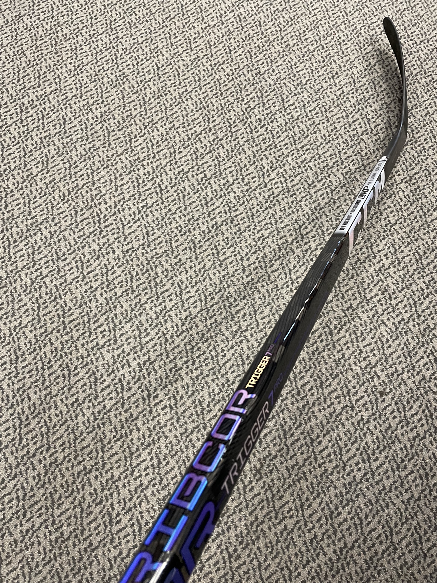 CCM Trigger 7 Pro 85 flex P28 curve right hand stick | SidelineSwap