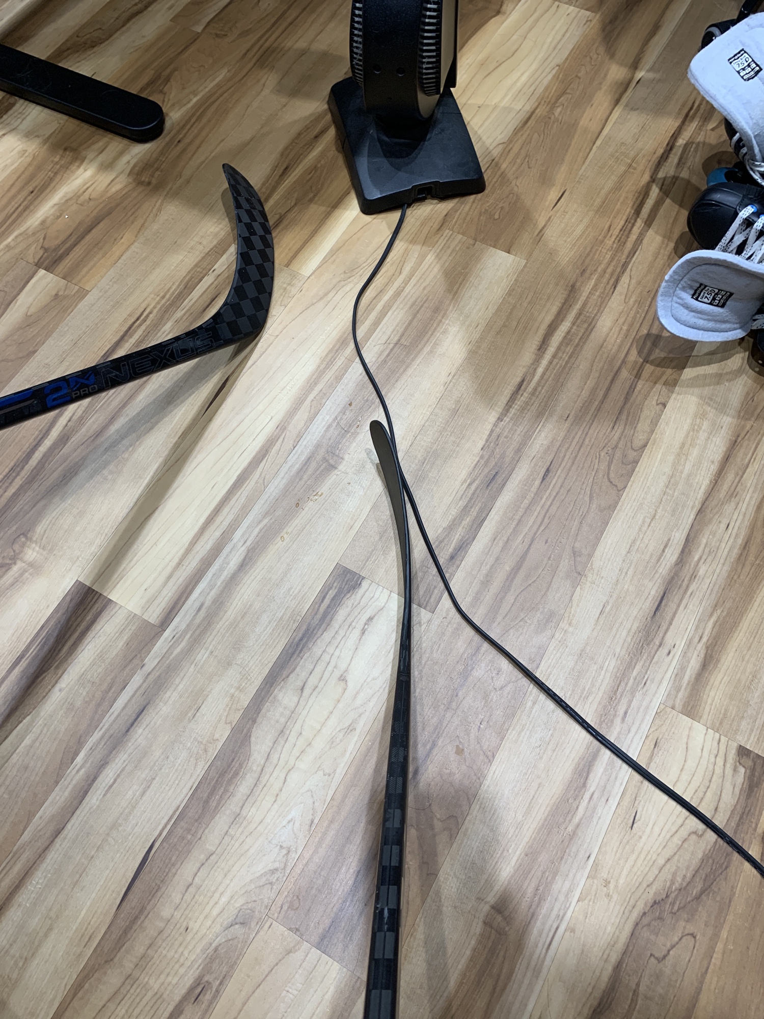 Intermediate Right Handed 55 Flex P90TM JetSpeed FT3 Pro Hockey Stick ...